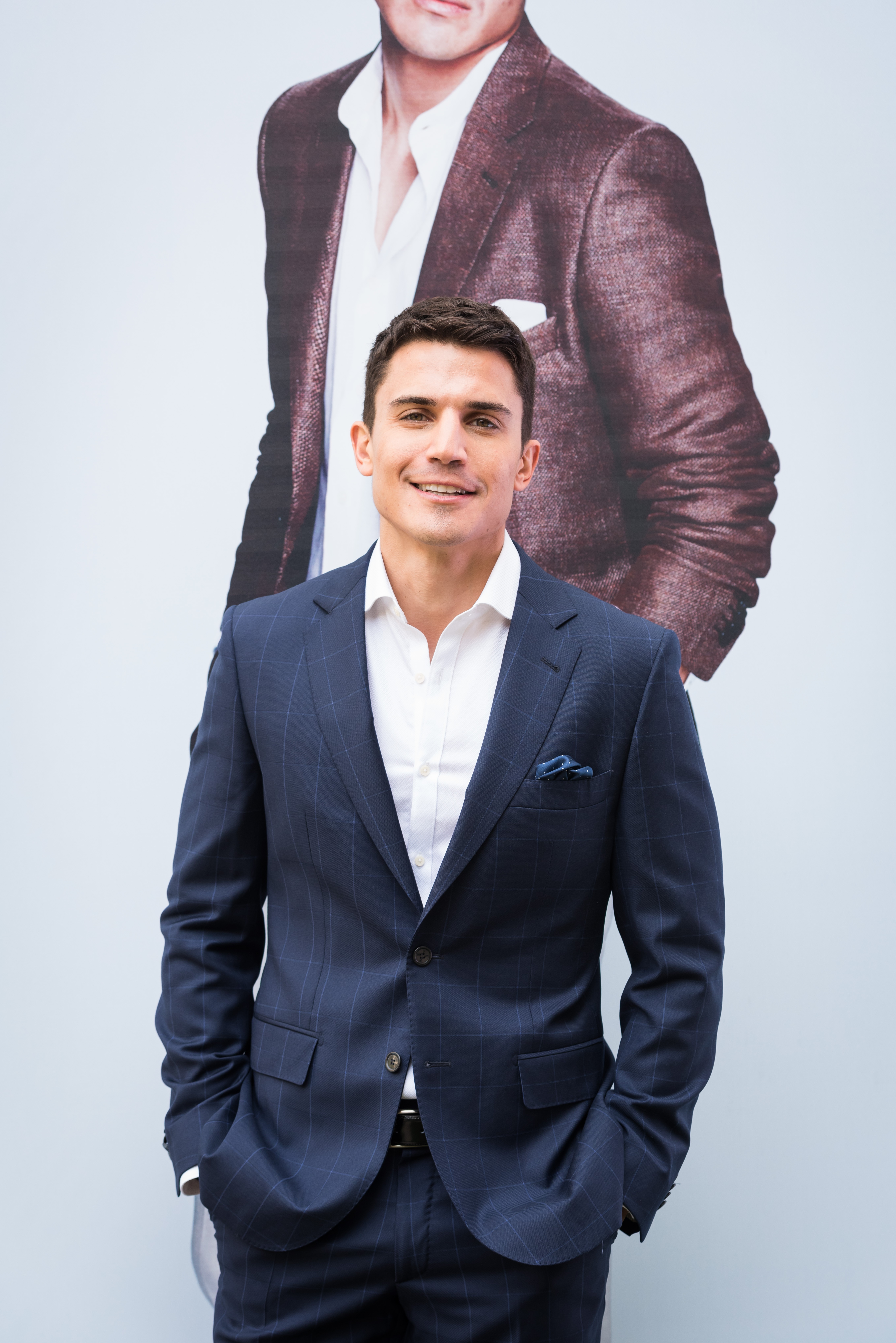 El Corte Inglés viste de Emidio Tucci a Álex González para una serie ...