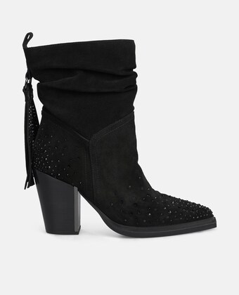 Botins com Salto Largo e Detalhes de Pedraria e Franjas · Alma en Pena ...