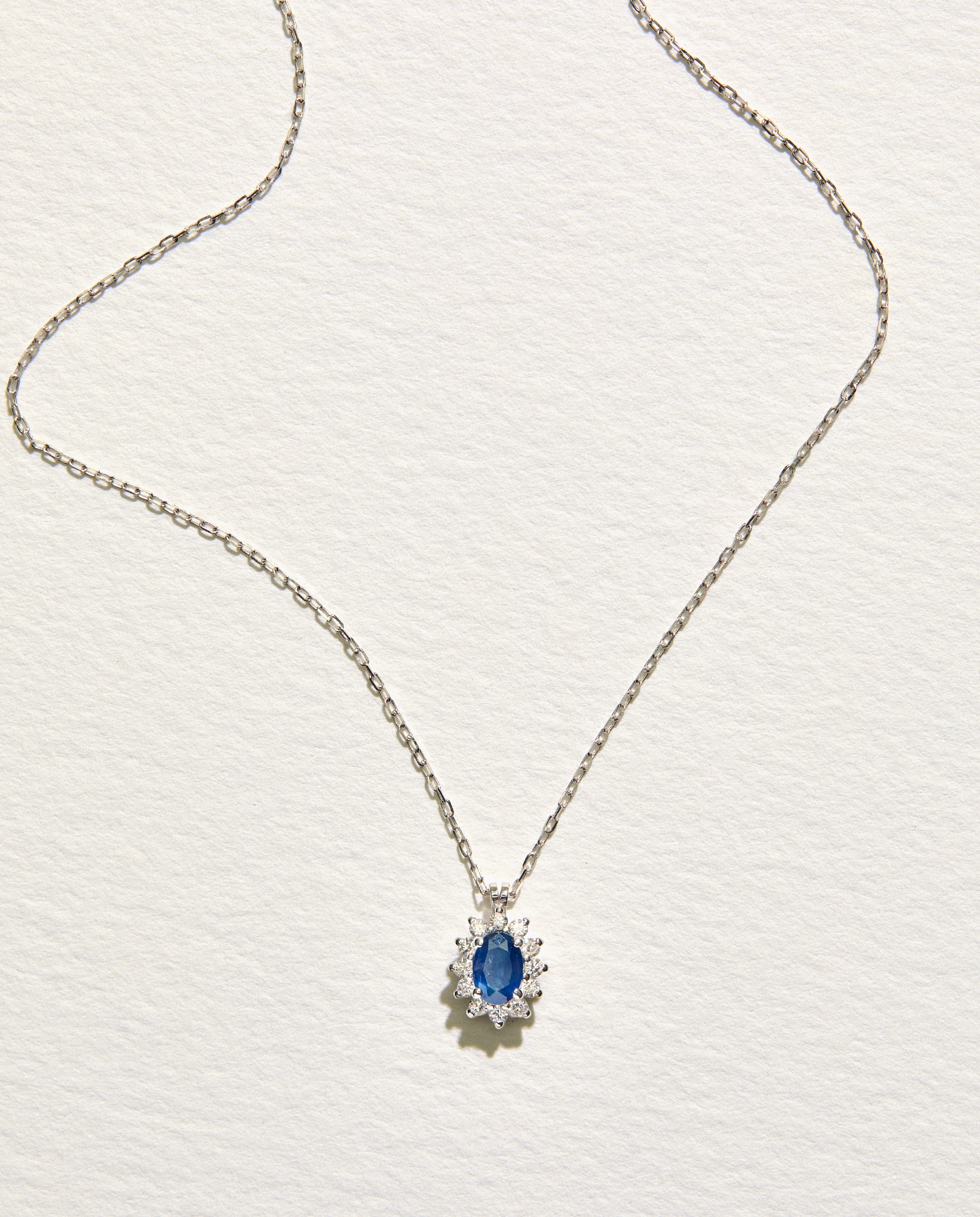 Colgante de oro con diamante y zafiro Azul · El Corte Inglés