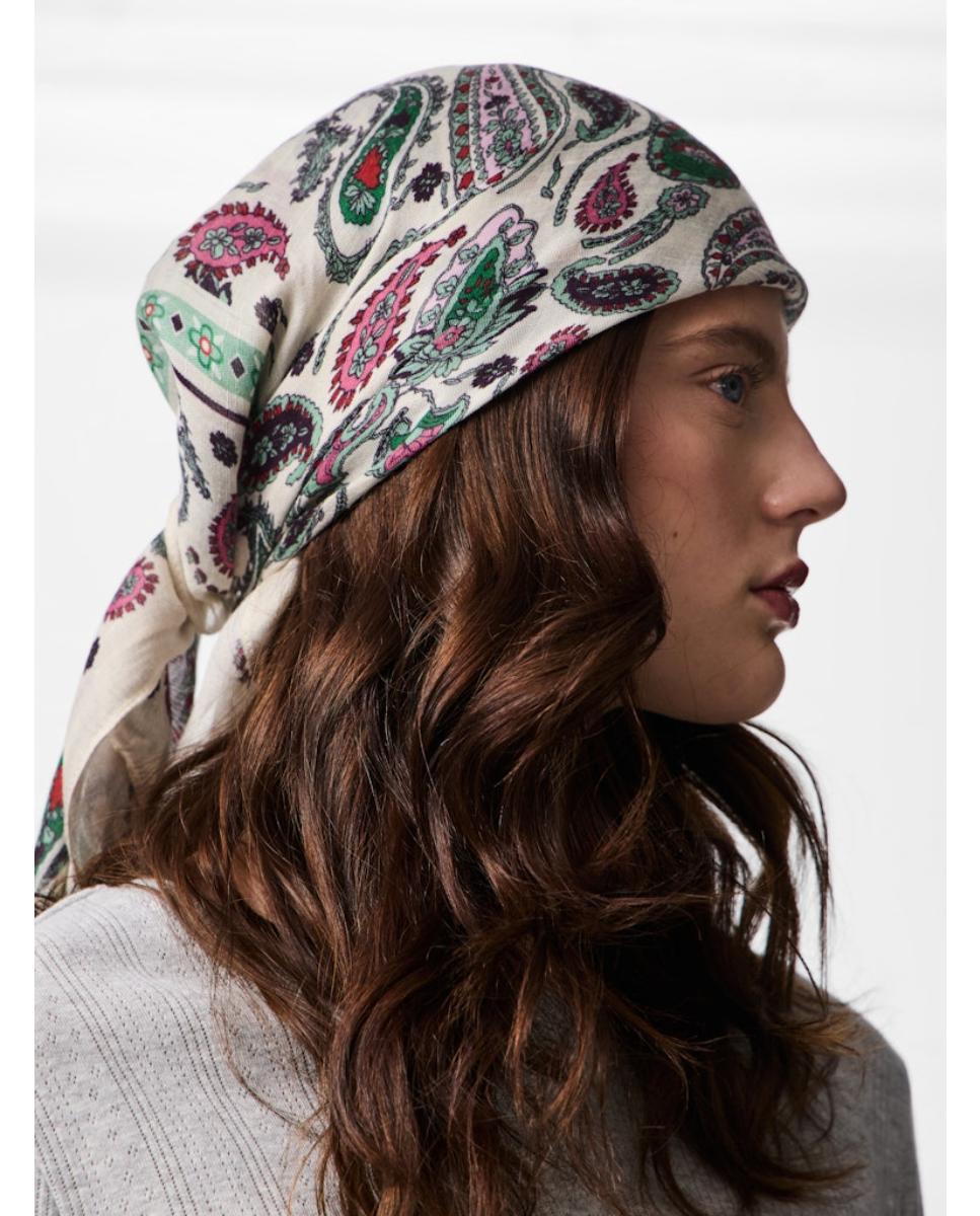 Pañuelo cuadrado estampado Verde Pieces · El Corte Inglés