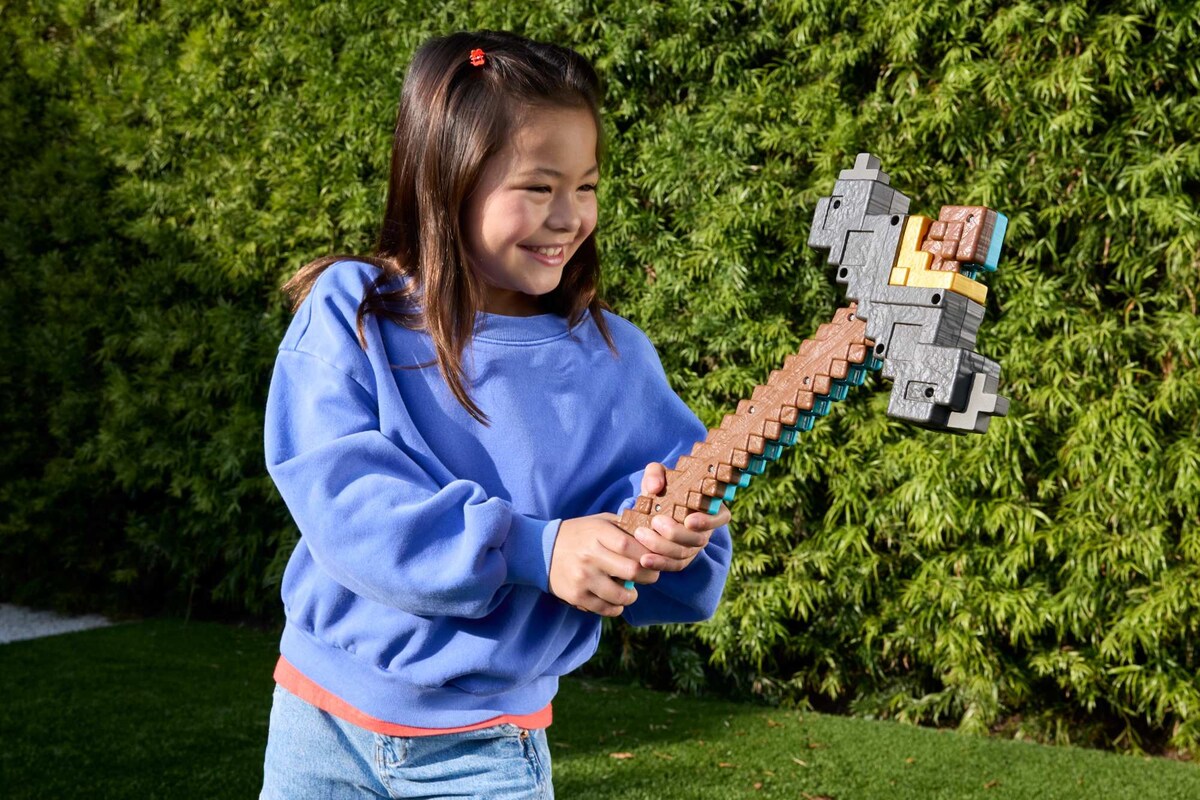 Minecraft La Película Juguete de rol destacado · Minecraft · El Corte ...