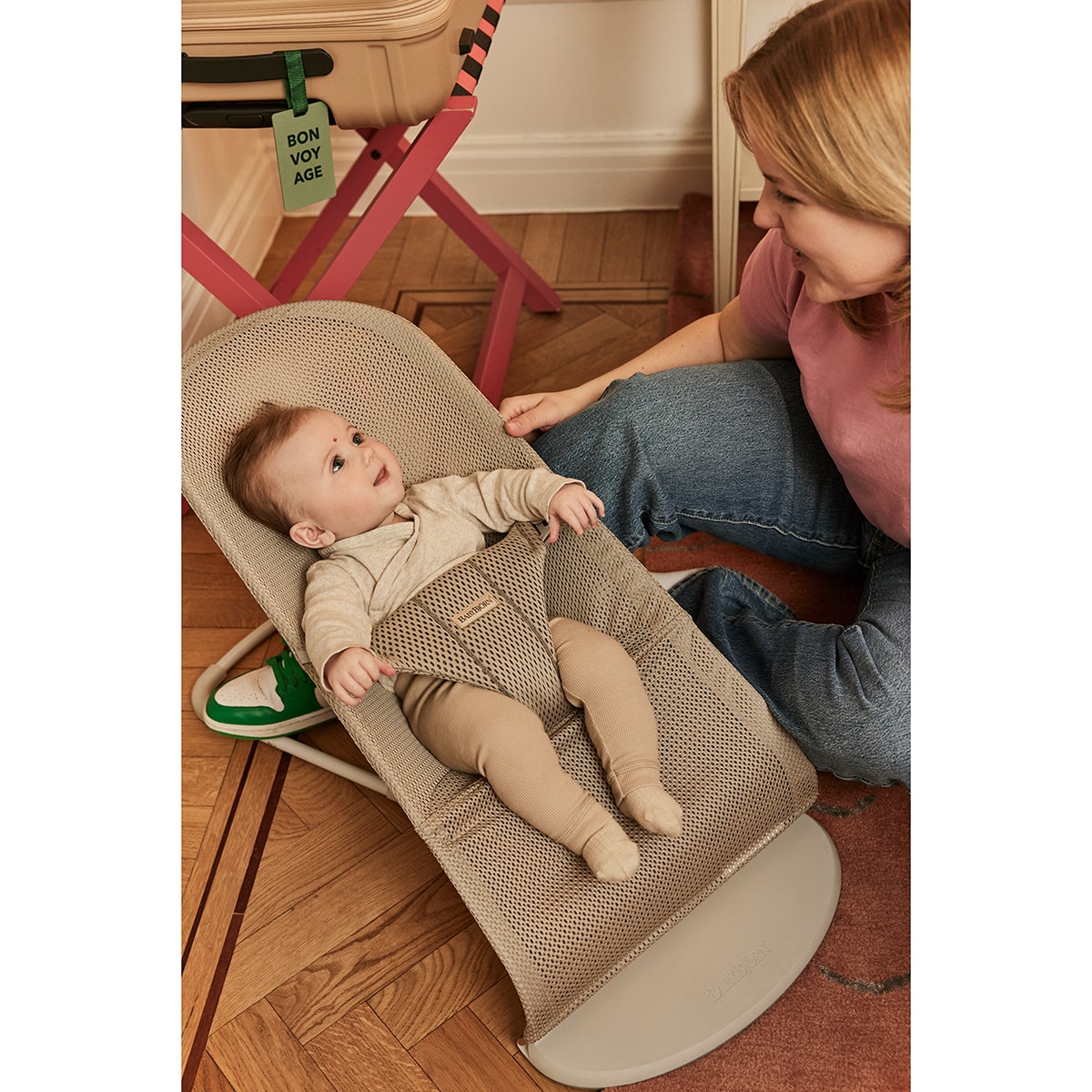 Hamaca Babybjörn Bliss, tejido Mesh Gris · El Corte Inglés
