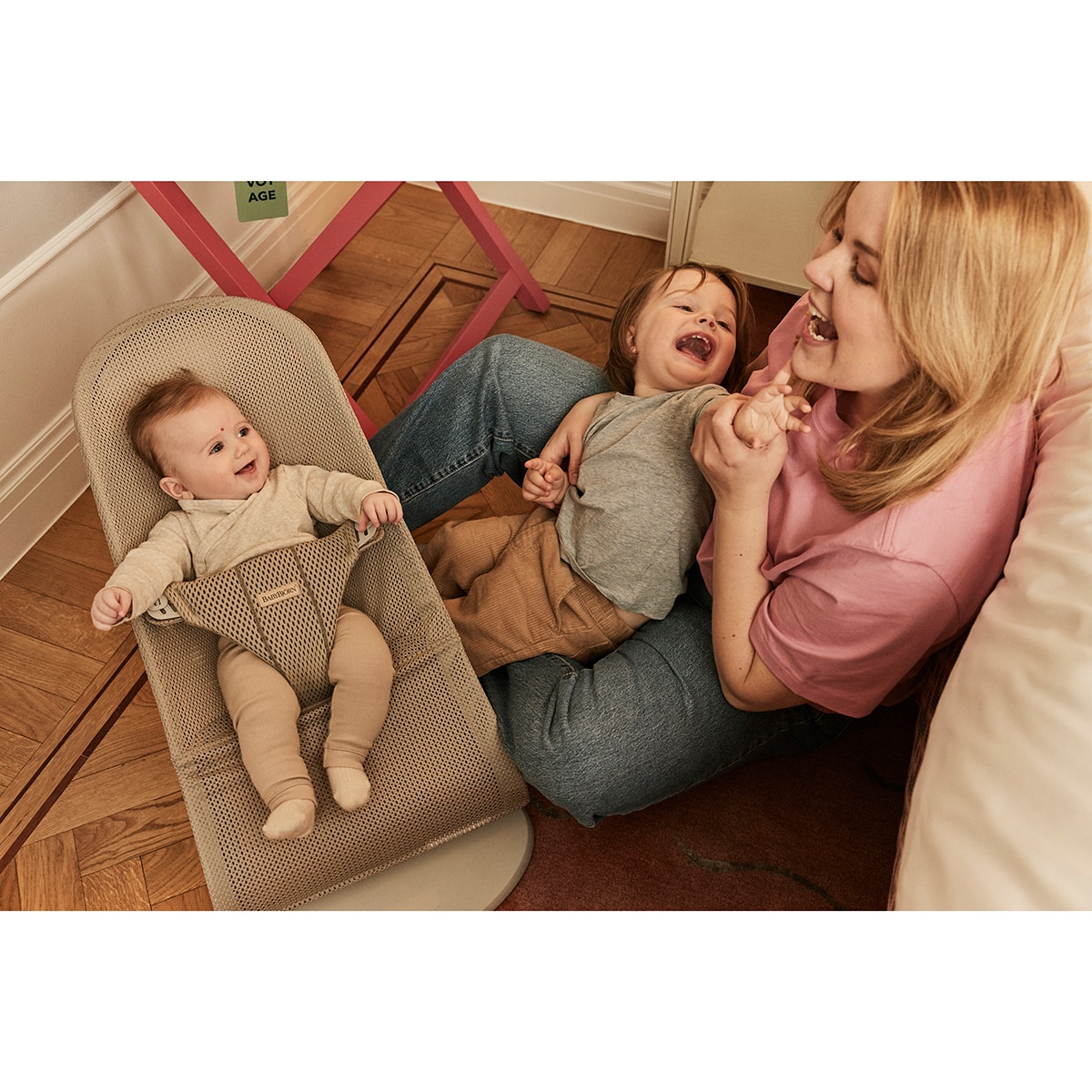 Hamaca Babybjörn Bliss, tejido Mesh Gris · El Corte Inglés