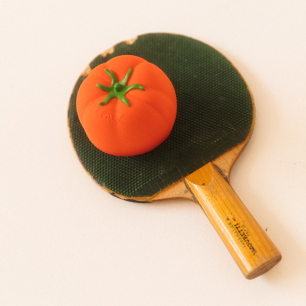 Mordedor pelota Oli&Carol caucho natural tomate colección Sporty Fruits ...