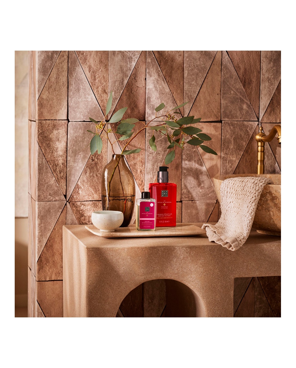 Recarga concentrada Gel de manos The Ritual of Ayurveda 100ml Rituals ...