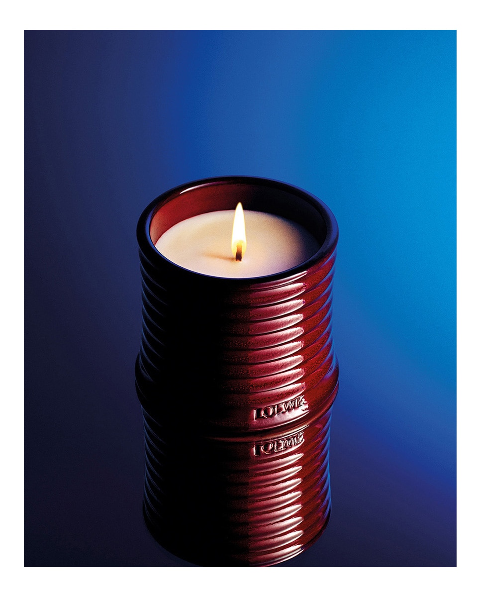 Vela Perfumada Sweet Almond Midi Loewe · El Corte Inglés