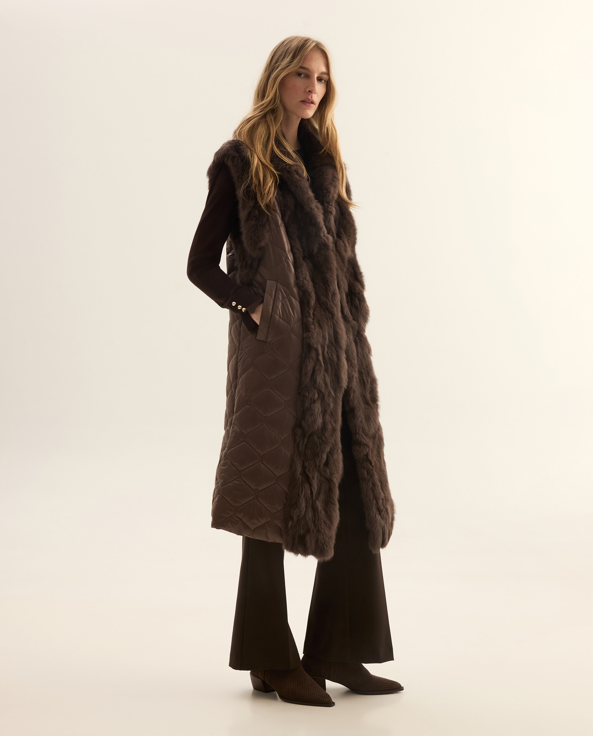 Chaleco largo de nylon con pelo de conejo Marrón Latouche · El Corte Inglés