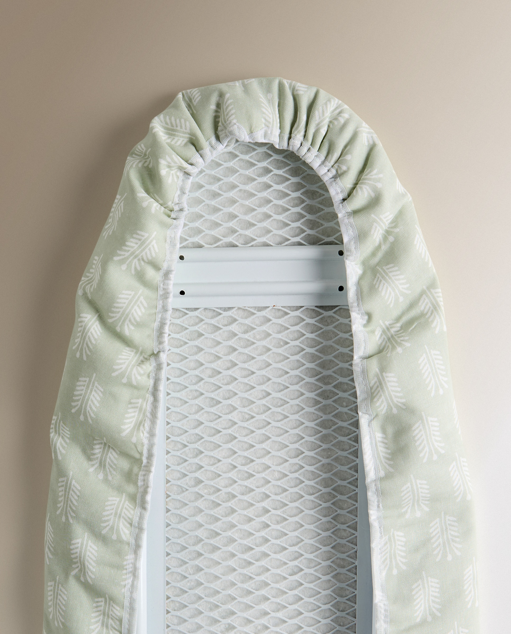 Funda para tabla de planchar 140 x 50 Tuyas One Verde · El Corte Inglés