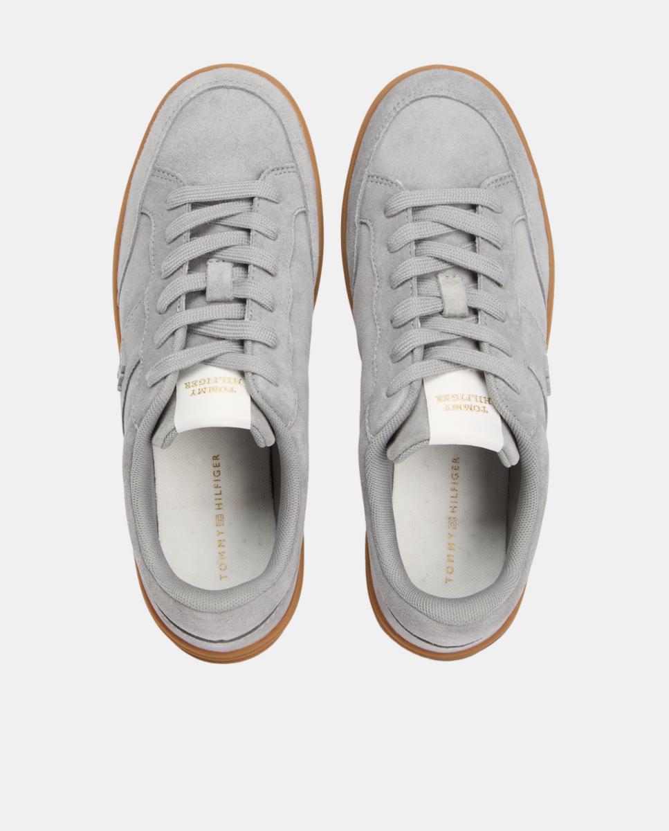 Tenis casuales grises con suela de goma color café Gris Tommy Hilfiger ...