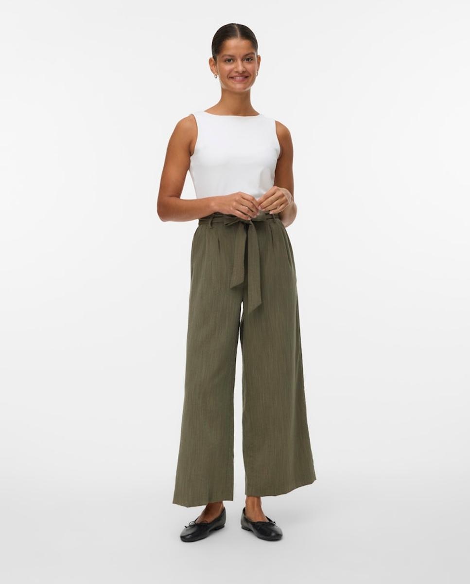 Pantalón de mujer cintura fruncida con lazo Musgo Vero Moda · El Corte ...