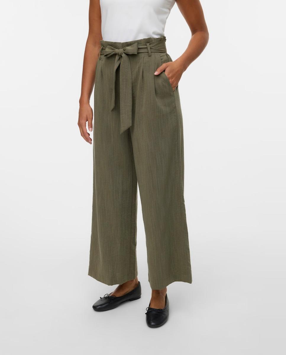 Pantalón de mujer cintura fruncida con lazo Musgo Vero Moda · El Corte ...