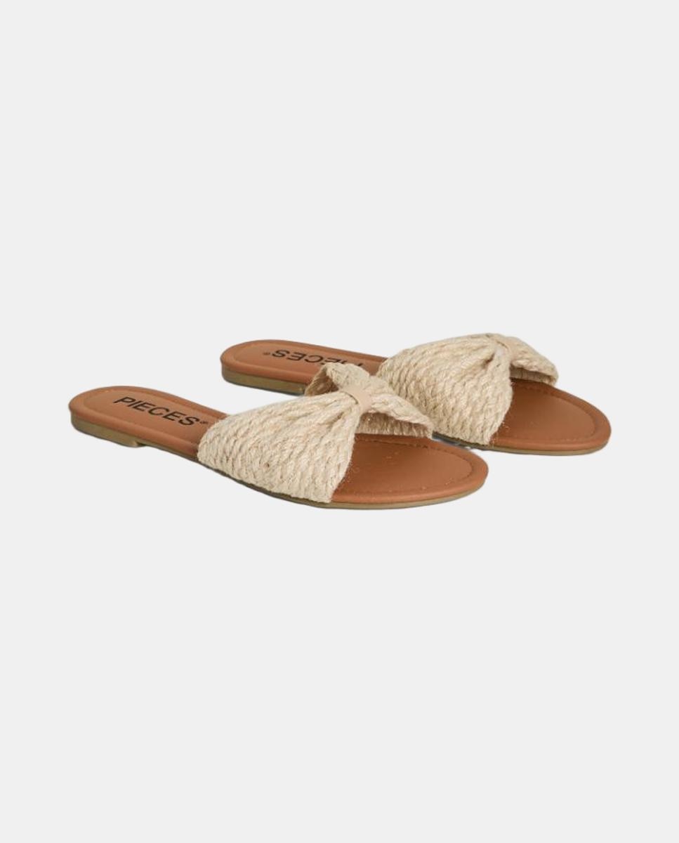 Sandalia plana de yute de mujer Crudo Pieces · El Corte Inglés