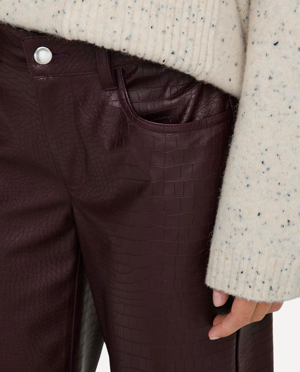 Pantalón de mujer largo de corte recto Burdeos jdy · El Corte Inglés