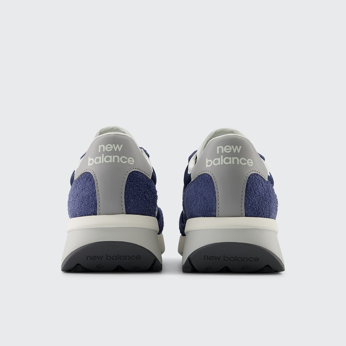 Zapatilla casual unisex U370AG New Balance · New Balance · El Corte Inglés