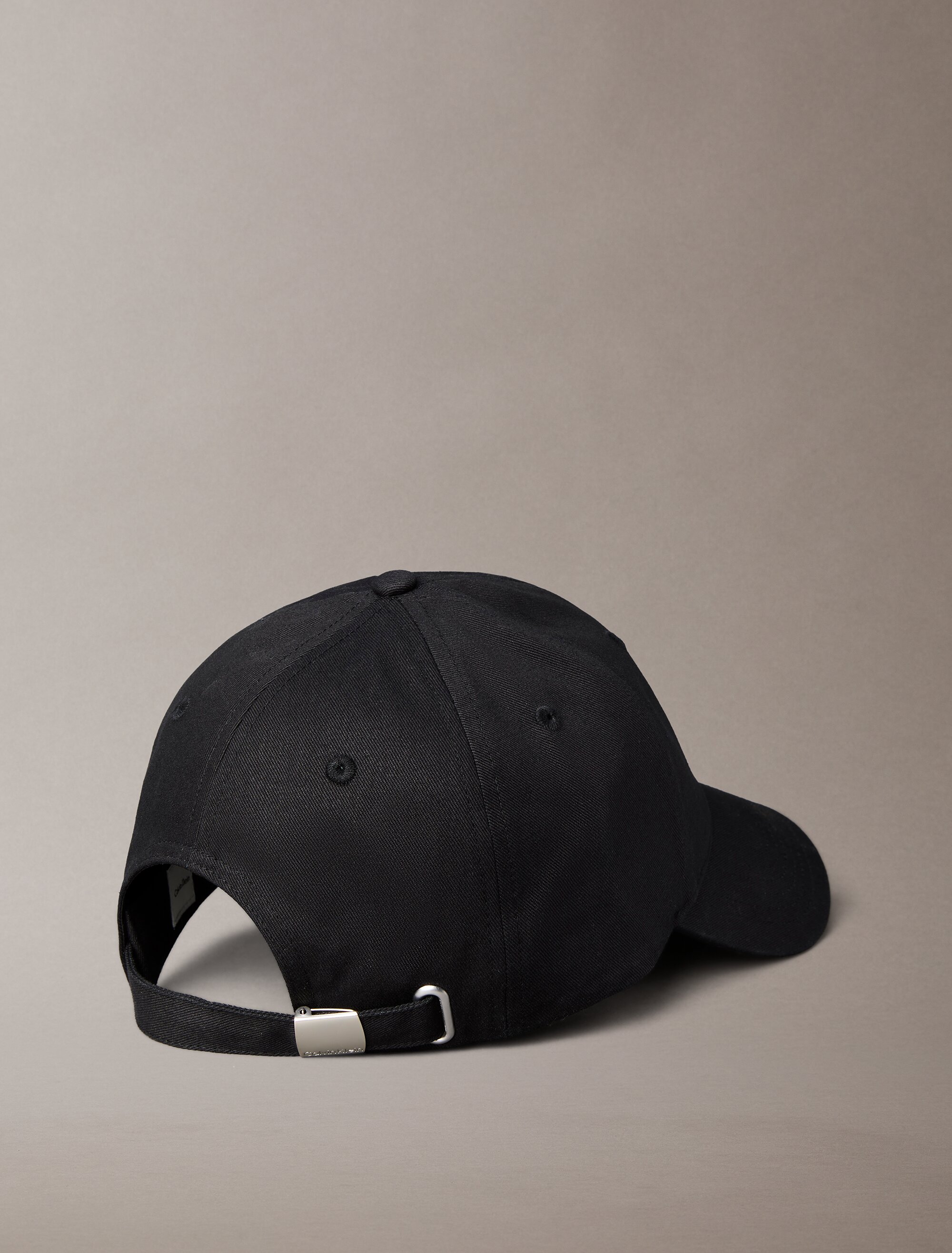 Gorra Hombre con logo Negro · El Corte Inglés