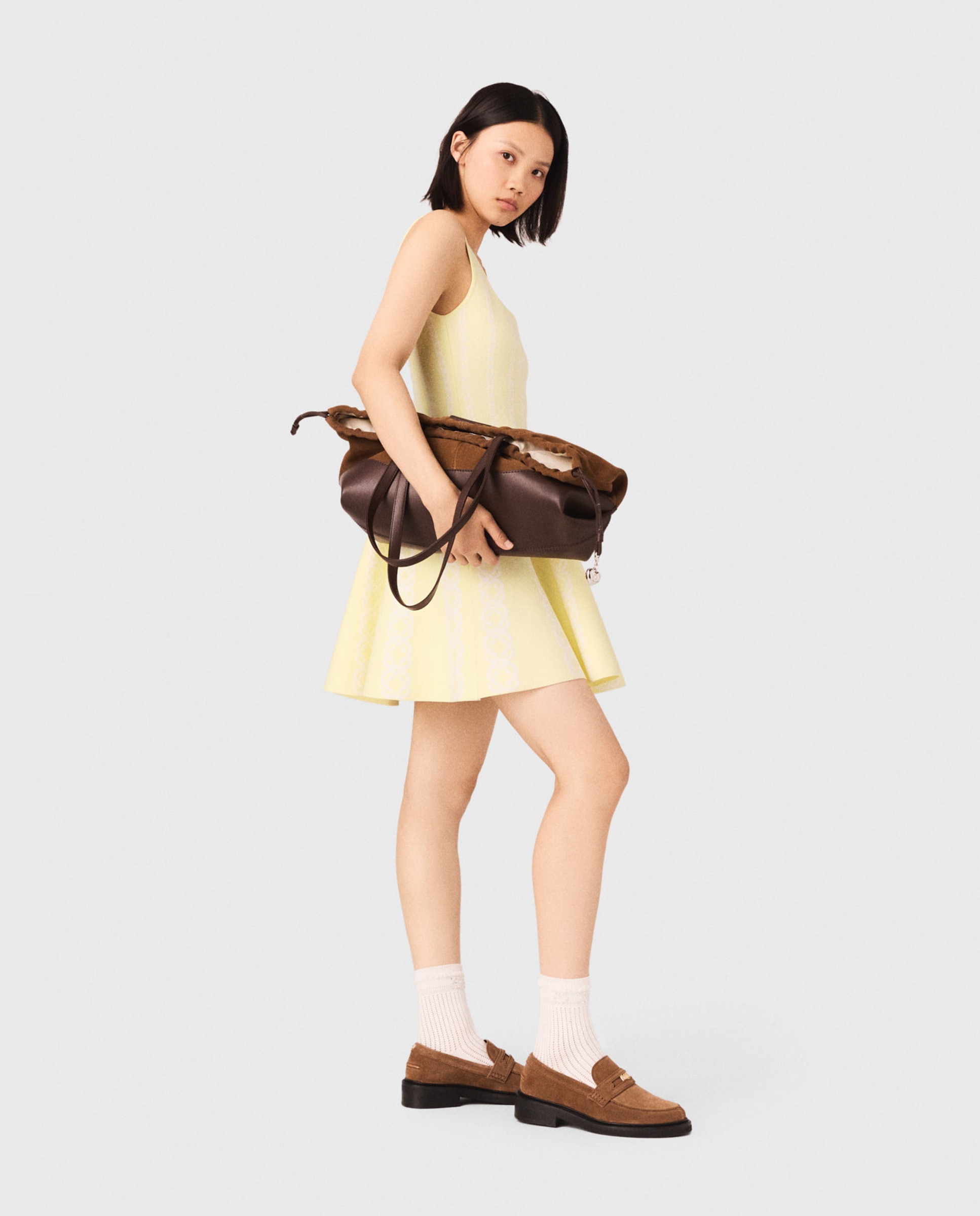 Vestido corto skater de punto jacquard con escote cuadrado Amarillo ...