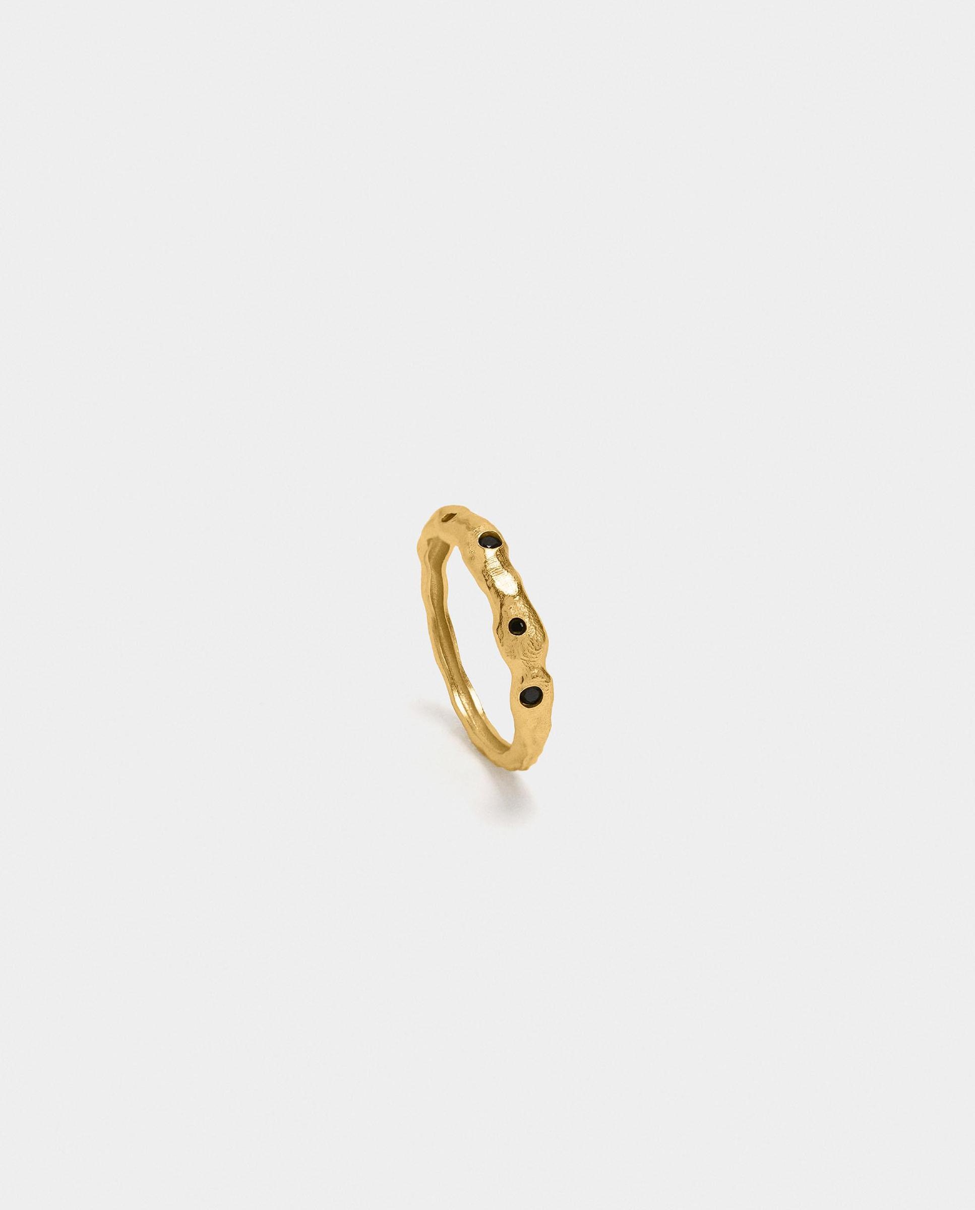 Anillo de plata de ley irregular con circonitas Negro Parfois · El ...