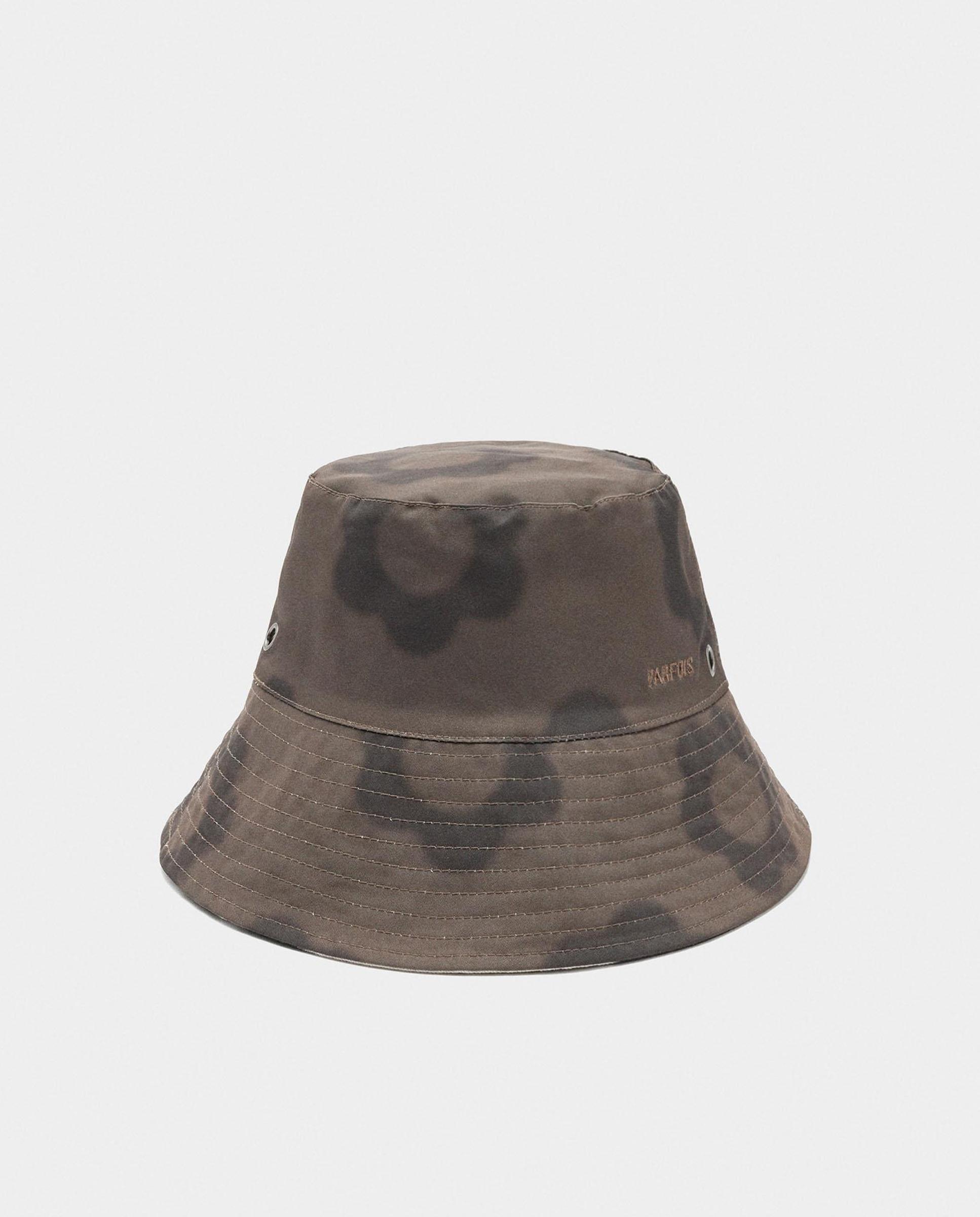 Gorro de mujer estilo bucket con estampado floral Marrón oscuro Parfois ...