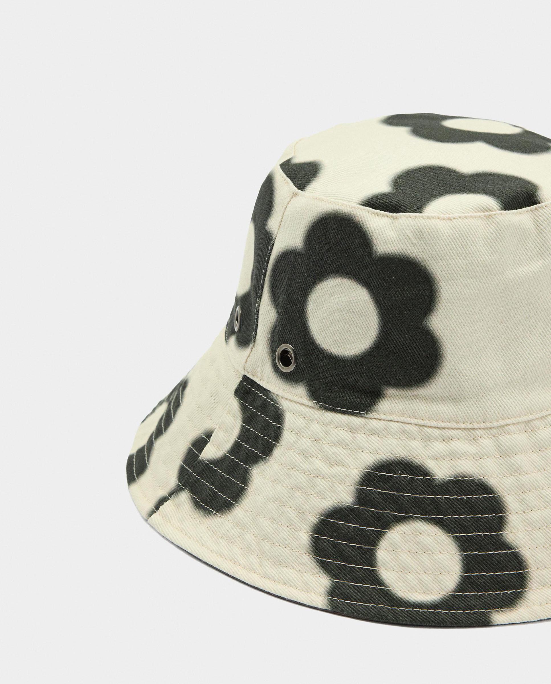 Gorro de mujer estilo bucket con estampado floral Marrón oscuro Parfois ...