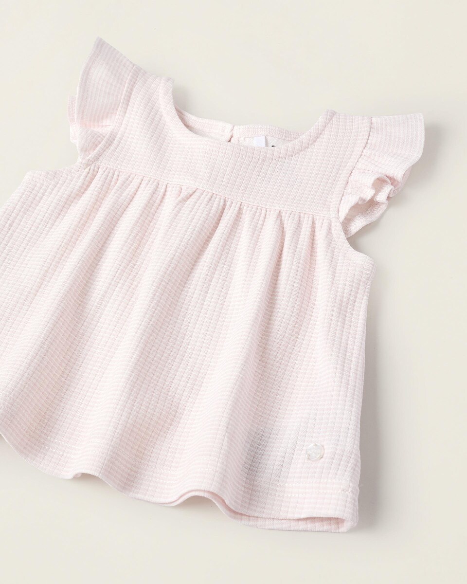 Conjunto de bebé de camiseta en tejido con textura y short bombacho ...