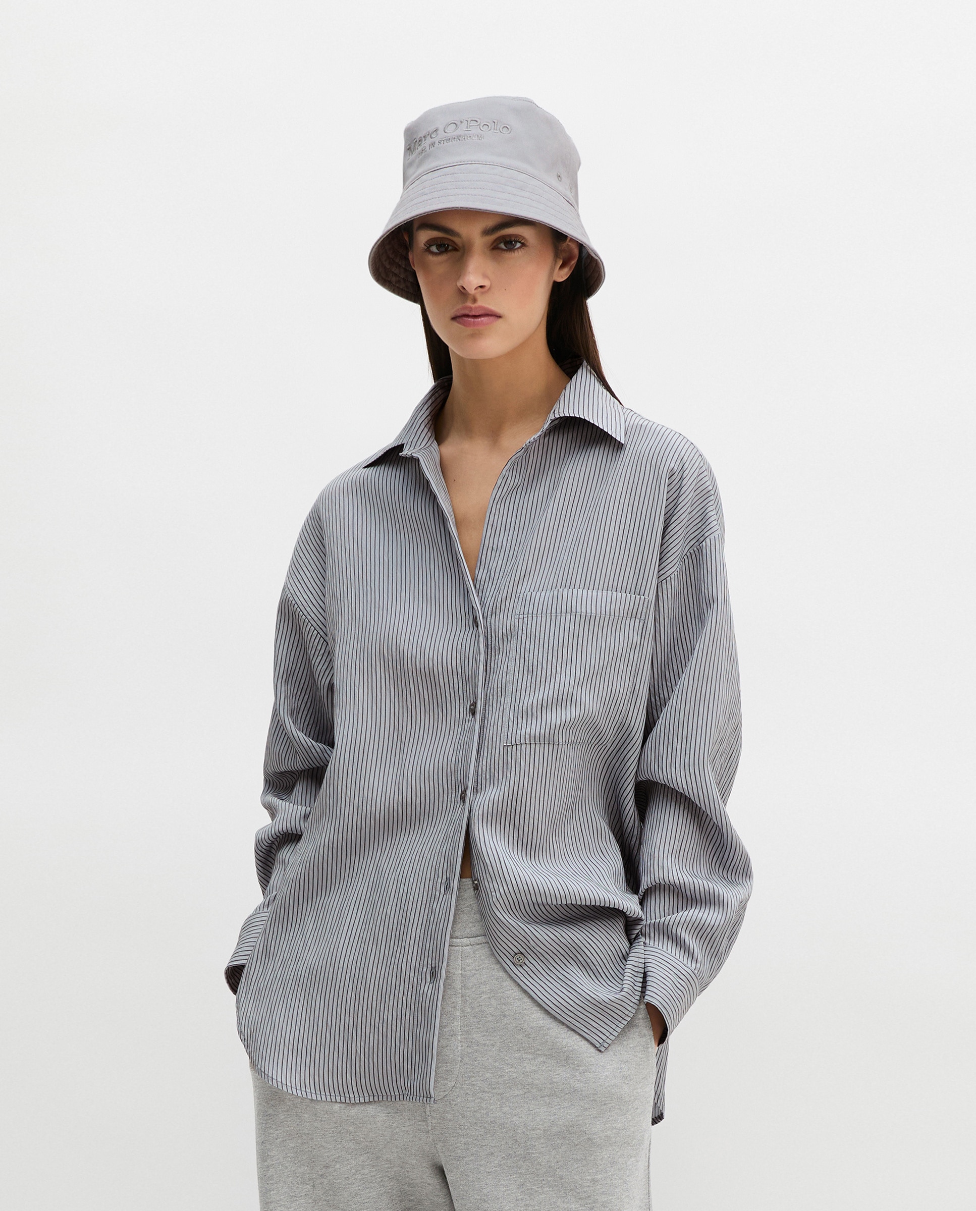Blusa de mujer relajada de rayas de una mezcla de viscosa arrugada MARC ...