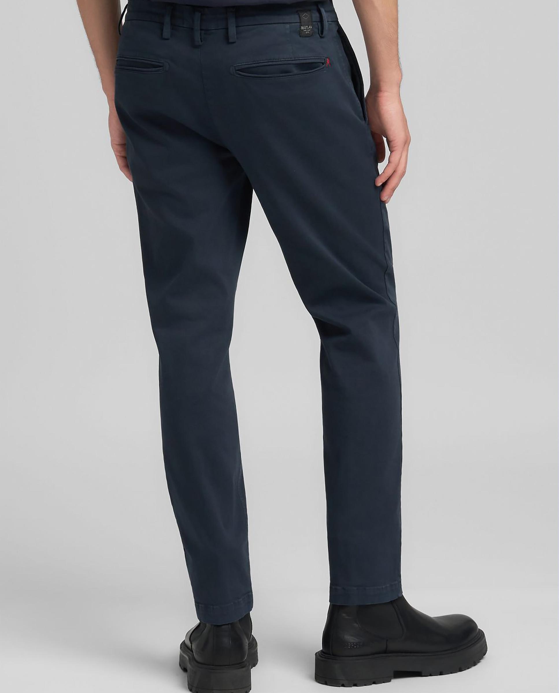 Chino de hombre regular fit con dos bolsillos franceses Azul oscuro ...