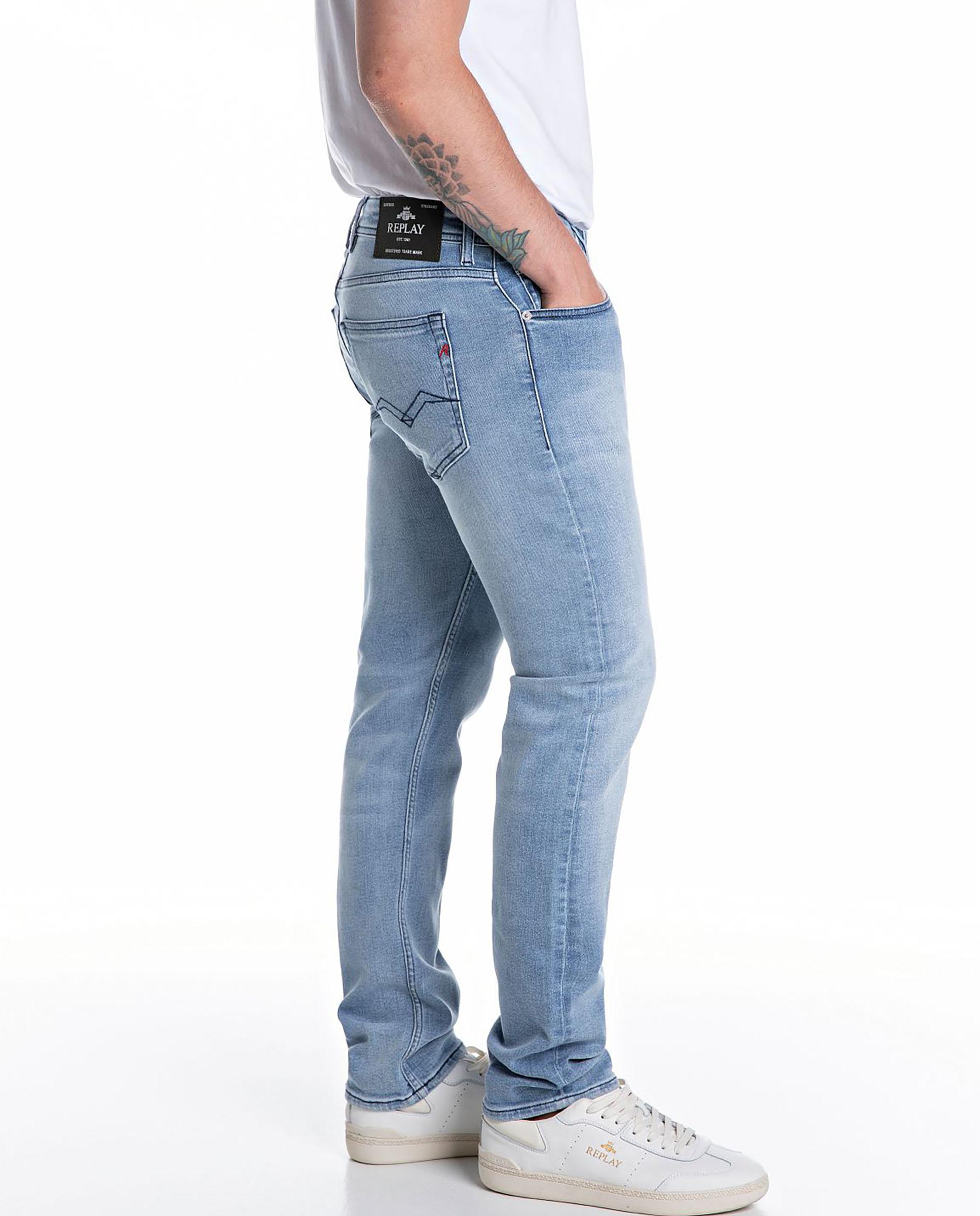 Vaquero de hombre slim fit cinco bolsillos Azul claro · El Corte Inglés