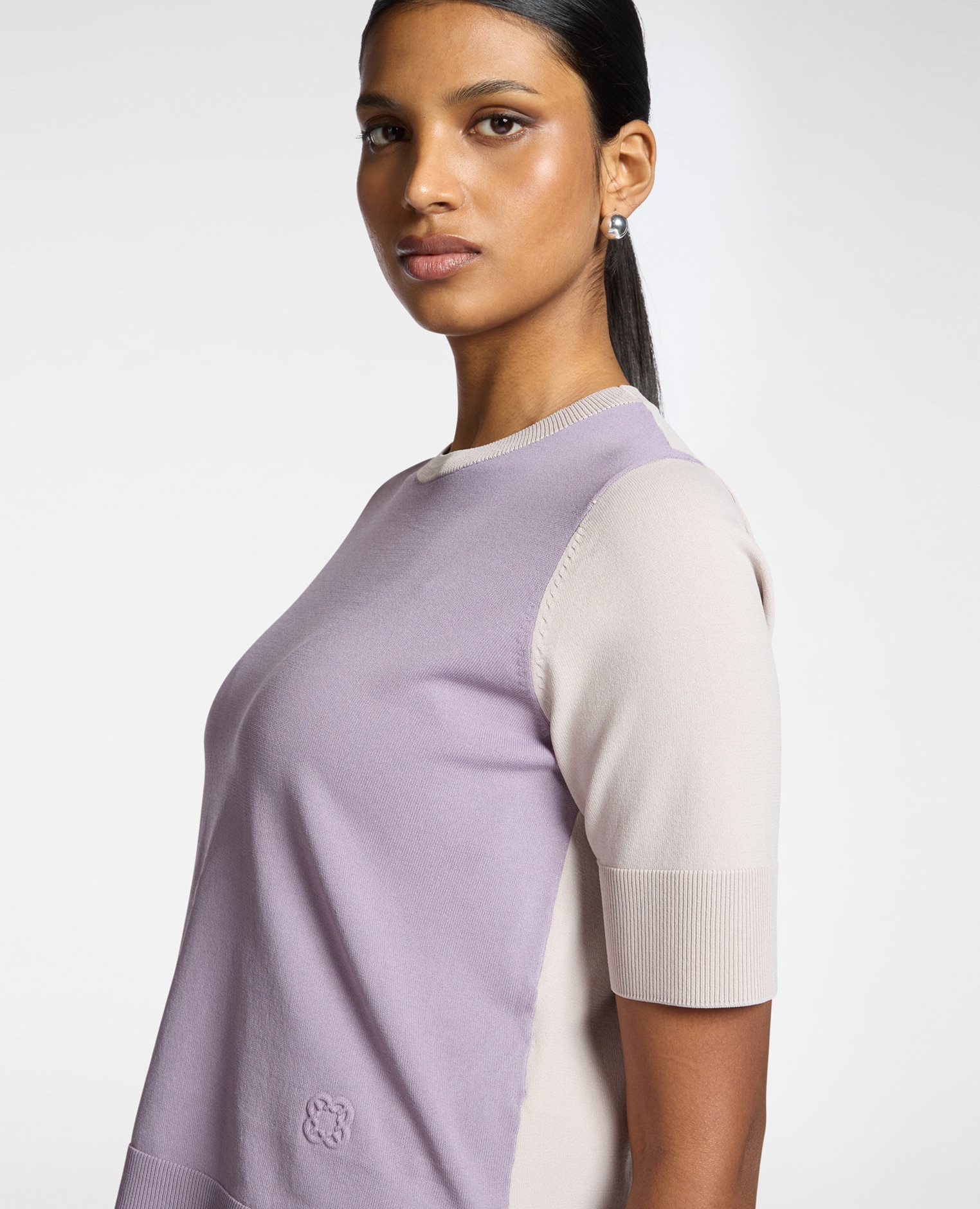 Camiseta de mujer cuello redondo mangas cortas Morado Elena Miró · El ...