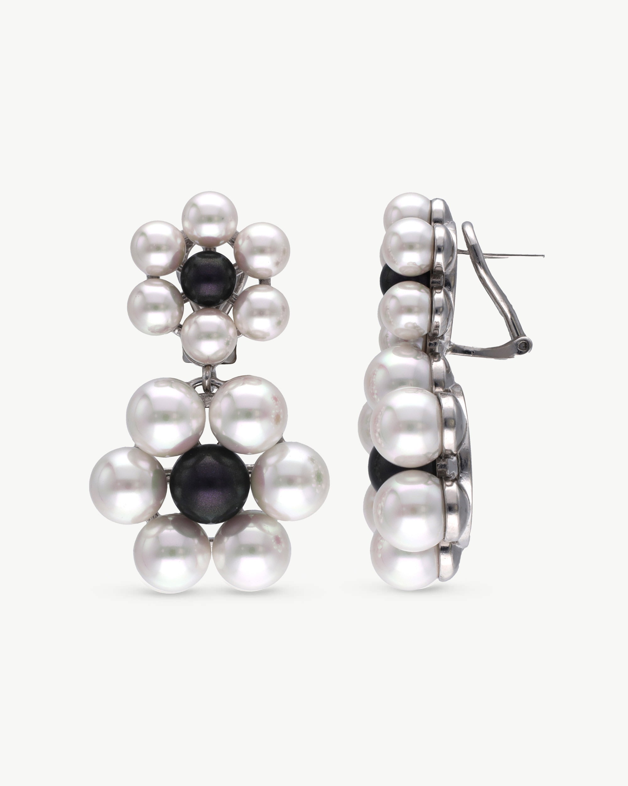 Pendientes largos blanco y negro kate Blanco Majorica · El Corte Inglés