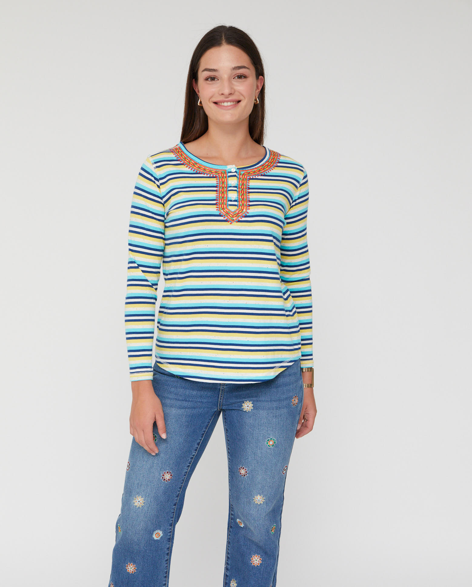 Camiseta de mujer rayas bordado en cuello October · El Corte Inglés