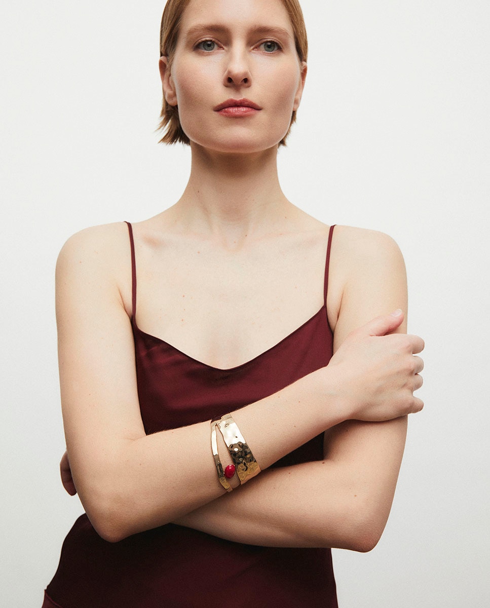 Pulsera Salada de María G de Jaime bañada en oro de 18 kt con ágata ...