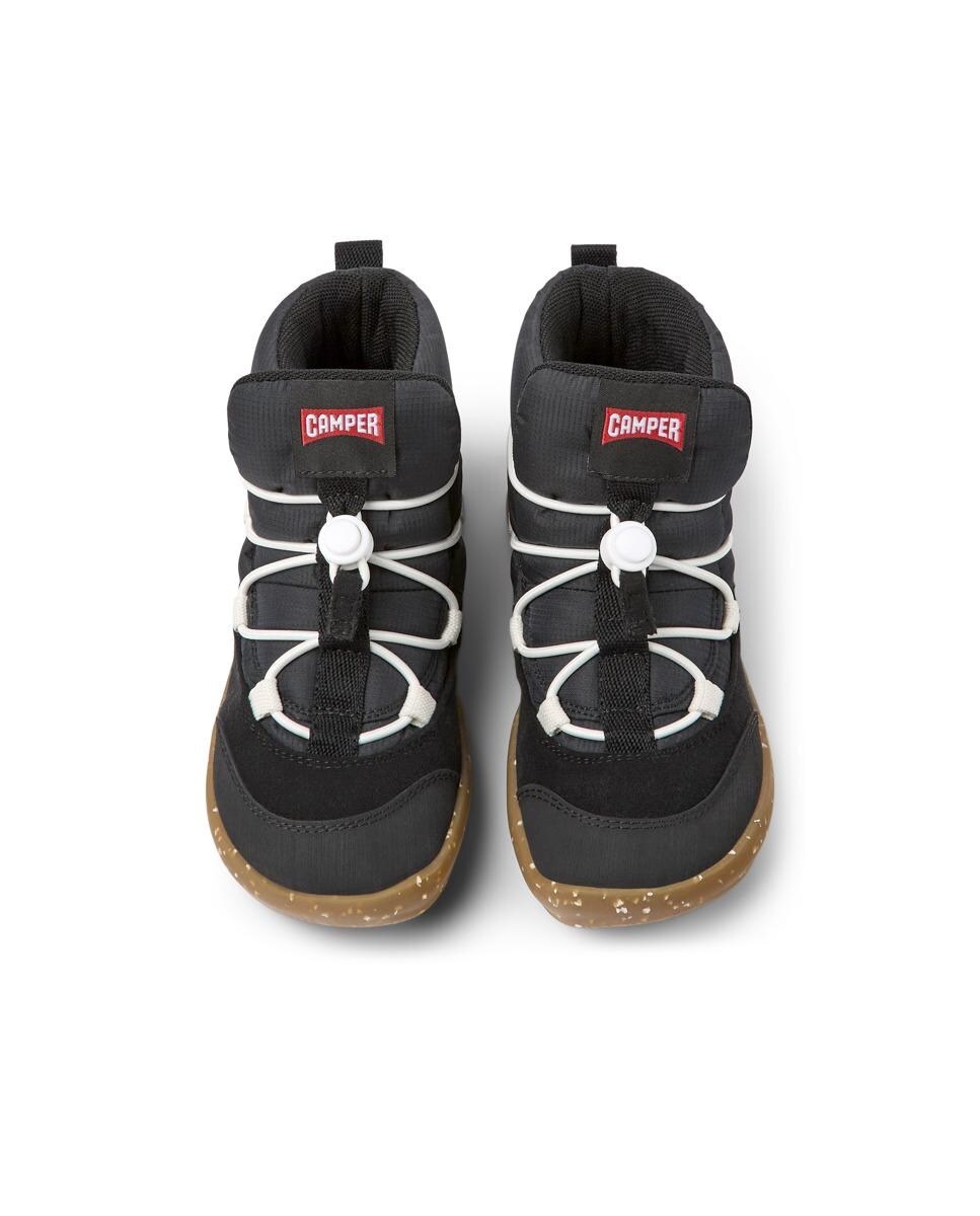 Botines de niños con suela punteada a contraste en negro · Camper · El ...