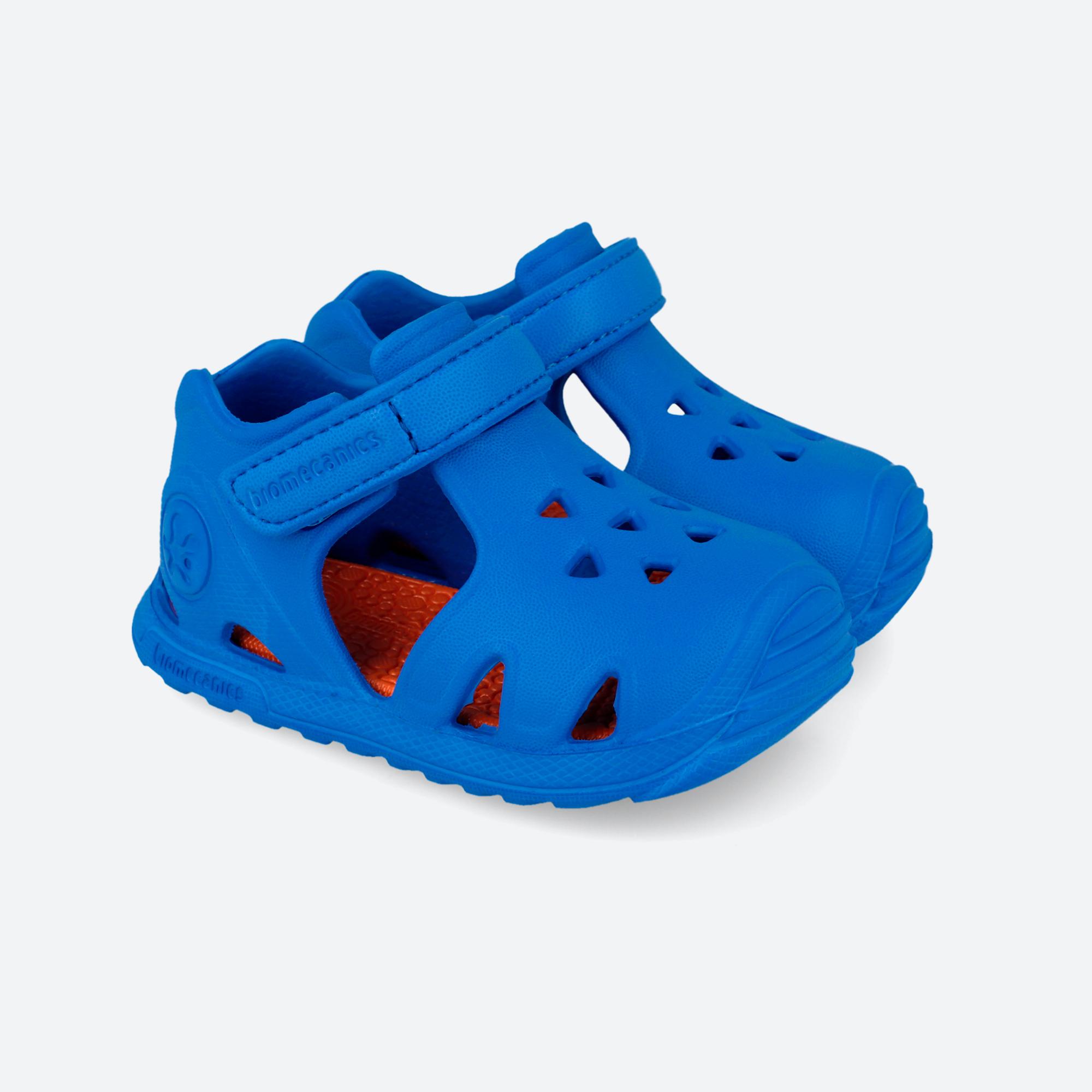 Sandalia baño de niño con velcro Azul royal Biomecanics · El Corte Inglés