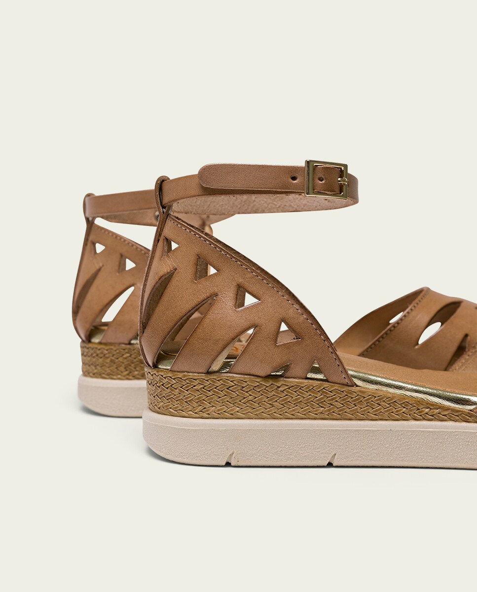 Sandalias de mujer de piel con pala y talón cerrado · Porronet · El ...