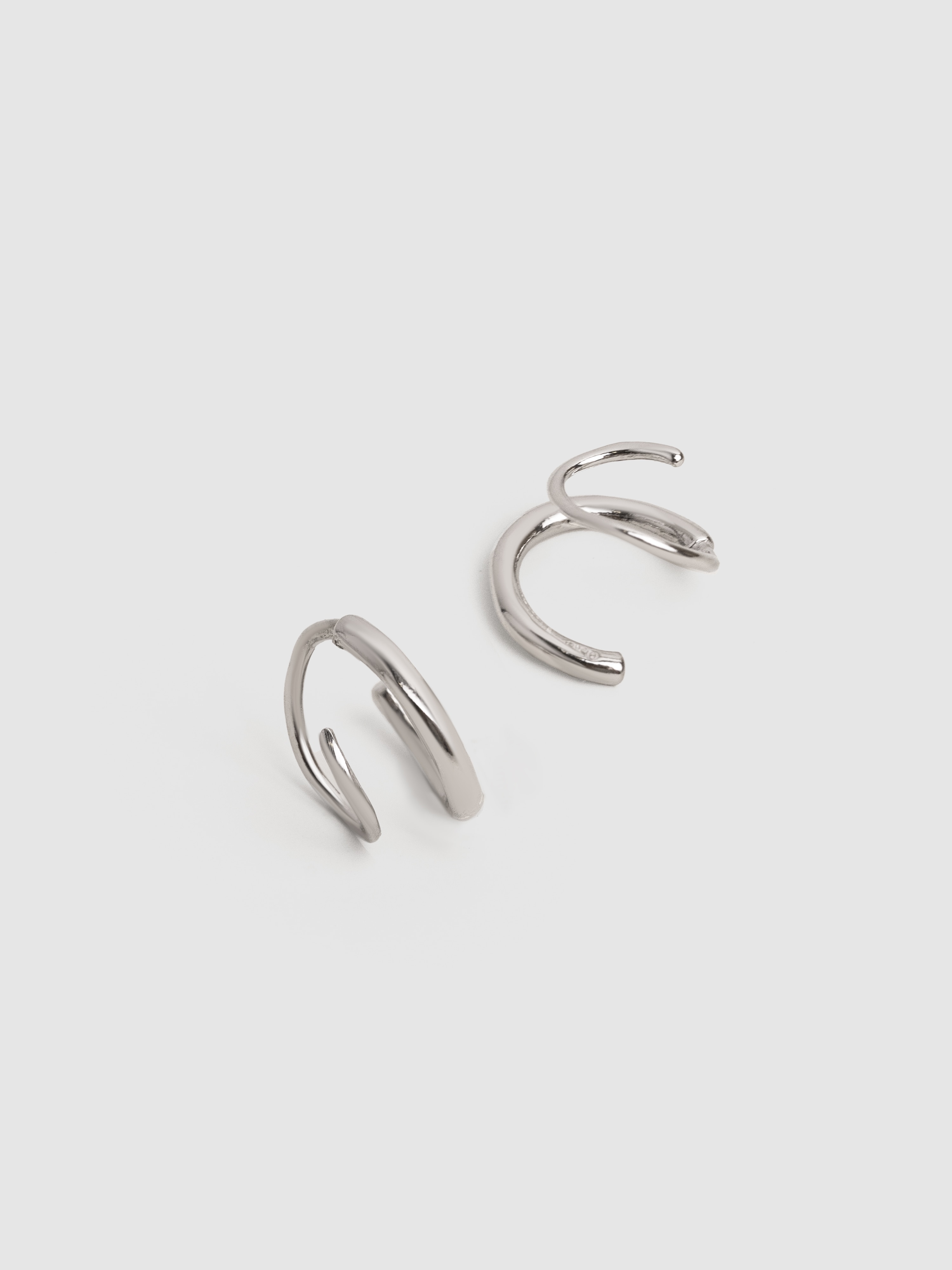 Pendientes gota spiral de plata bañados en rodio Plateado Singularu ...