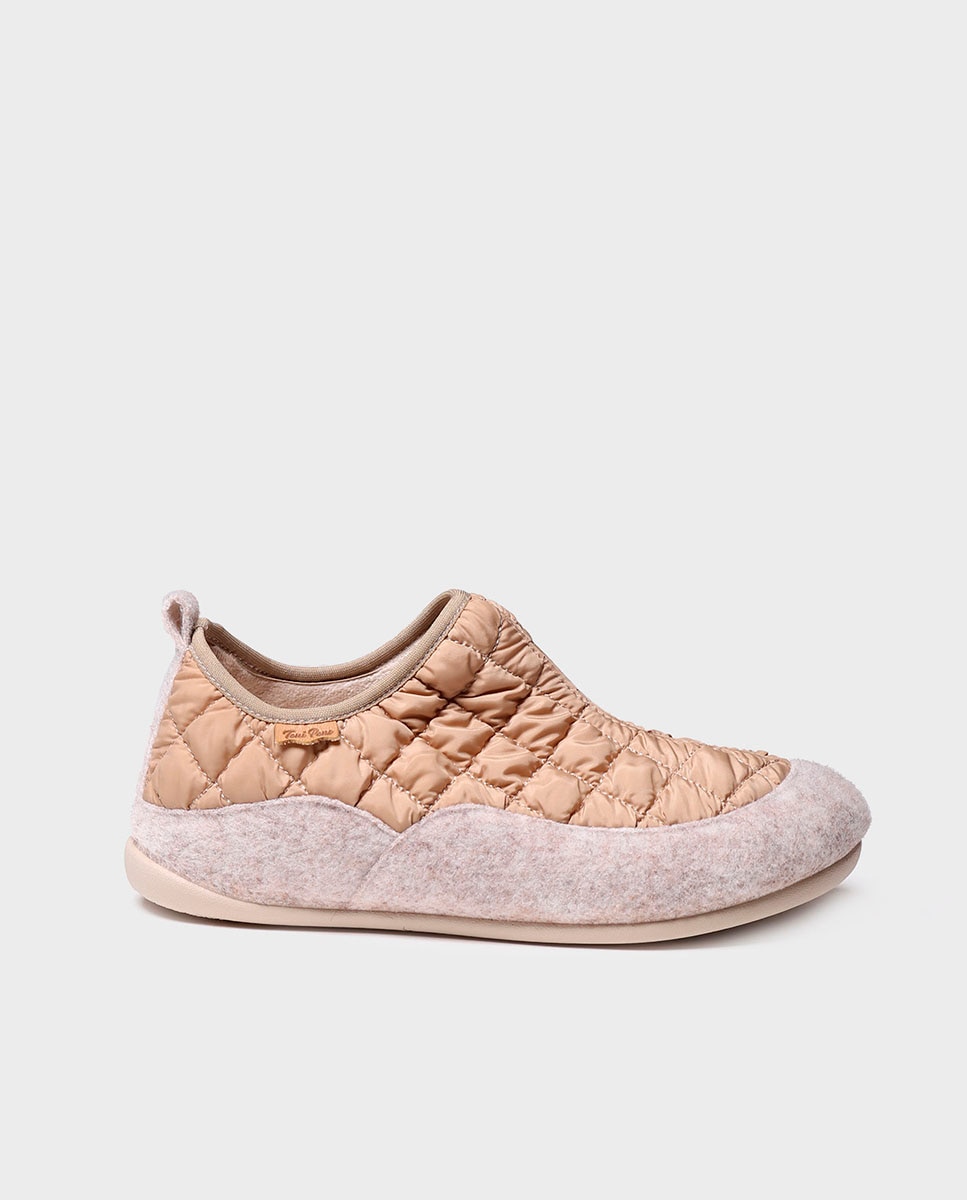 Zapatillas de casa cerradas de mujer de tejido acolchado Beige Toni ...