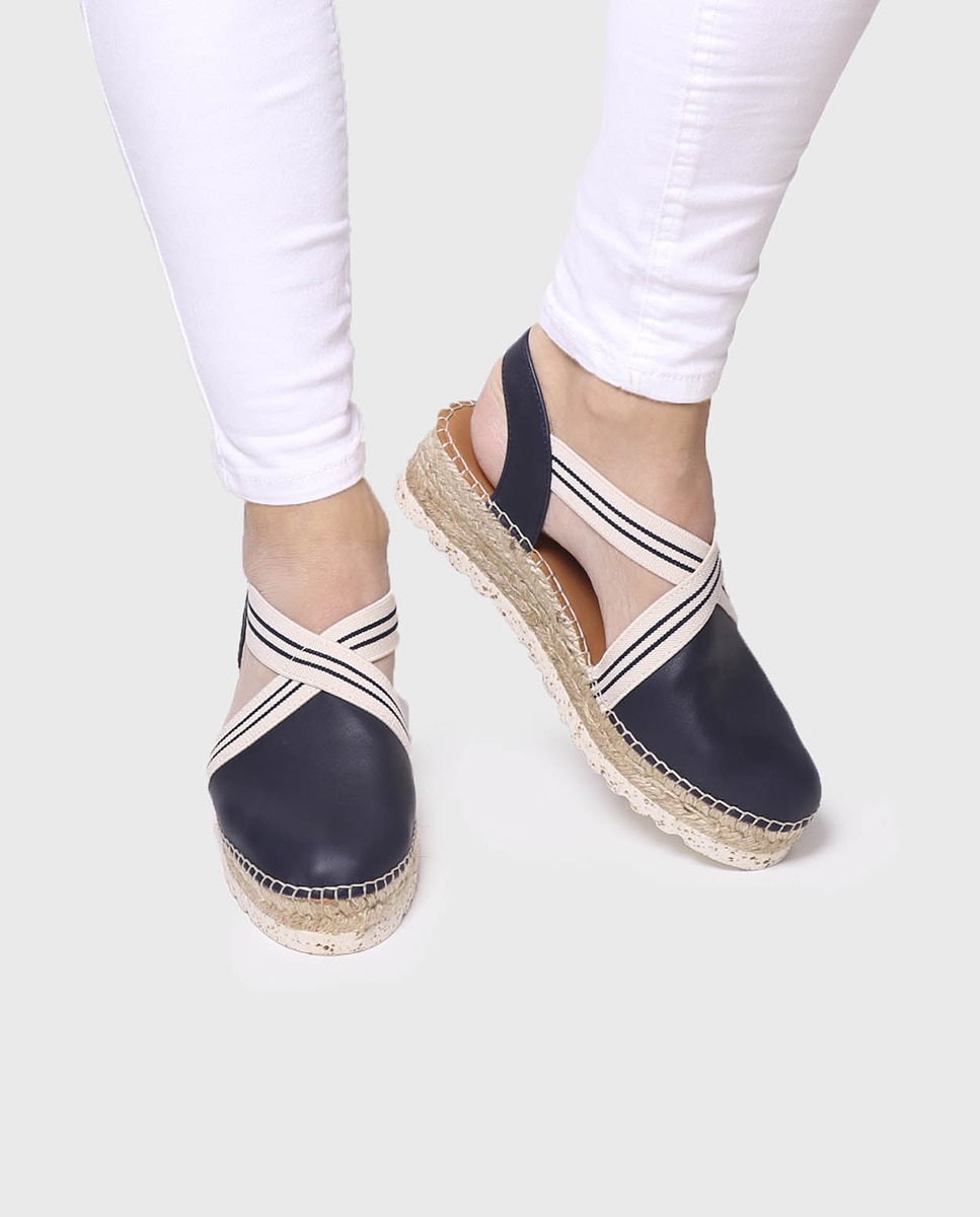 Alpargatas de cuña de mujer de piel con elásticos Azul marino Toni Pons ...
