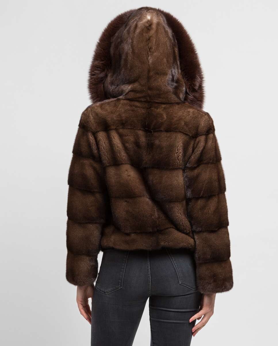 Chaqueta de pelo de mujer de visón con capucha ribeteada con zorro · De ...