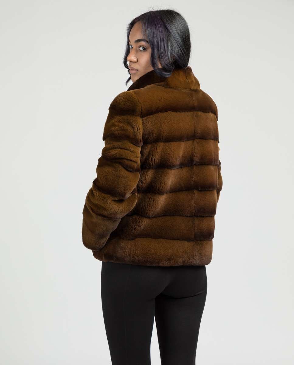 Chaqueta de pelo de mujer de visón con diseño horizontal · De la Roca ...