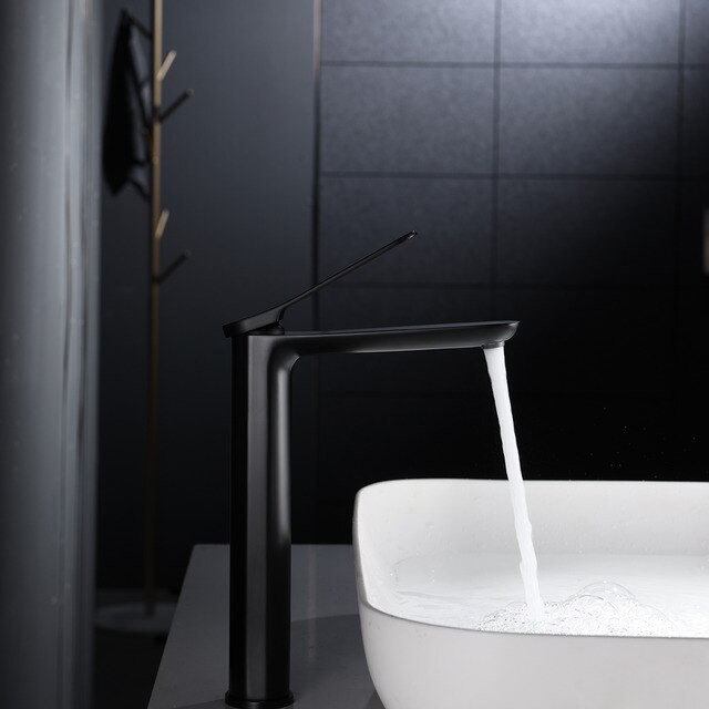 Grifo monomando alto para lavabo Dinamarca Imex Negro mate · El Corte ...