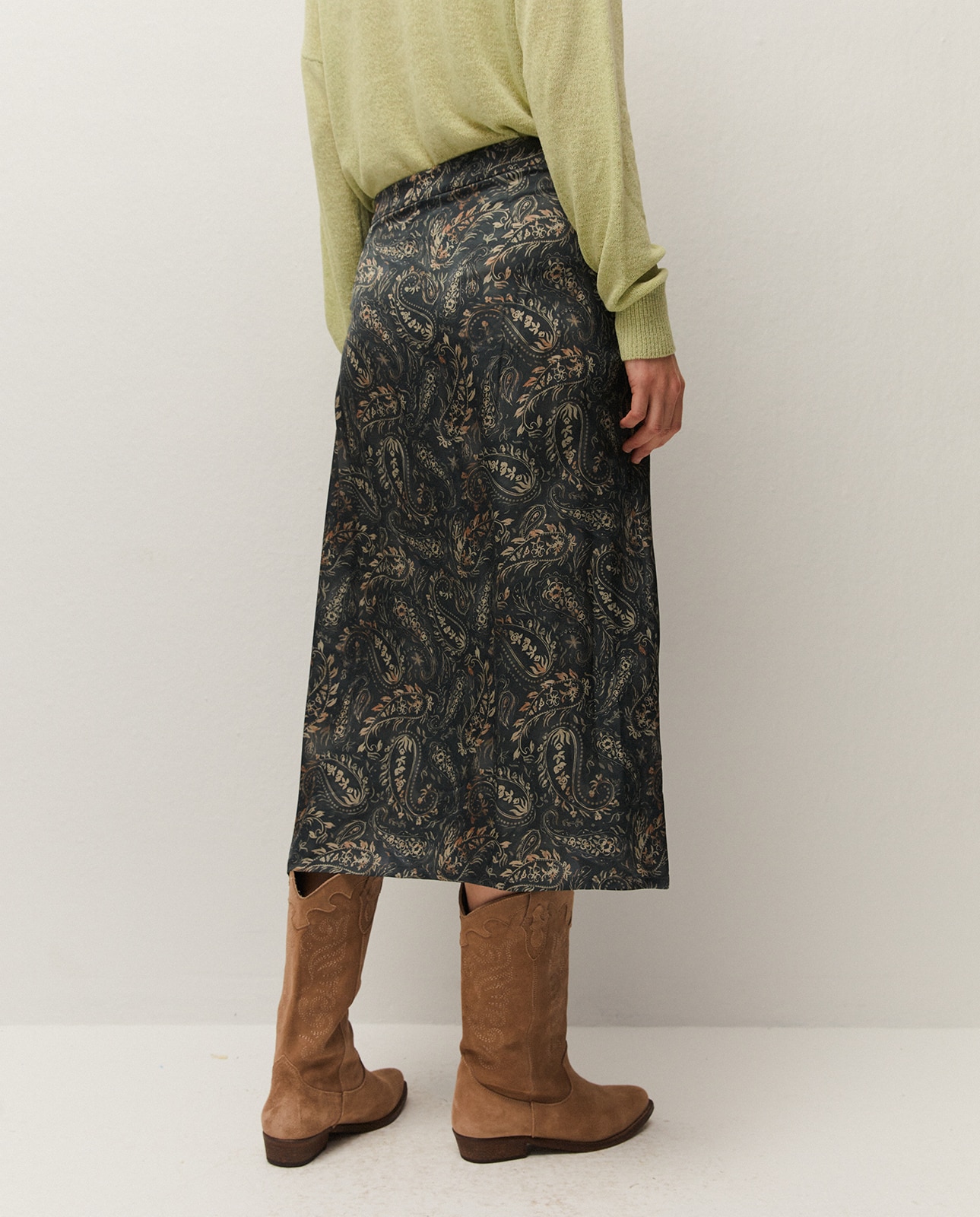 Falda midi de mujer con estampado grande Gris / Azul System Action · El ...