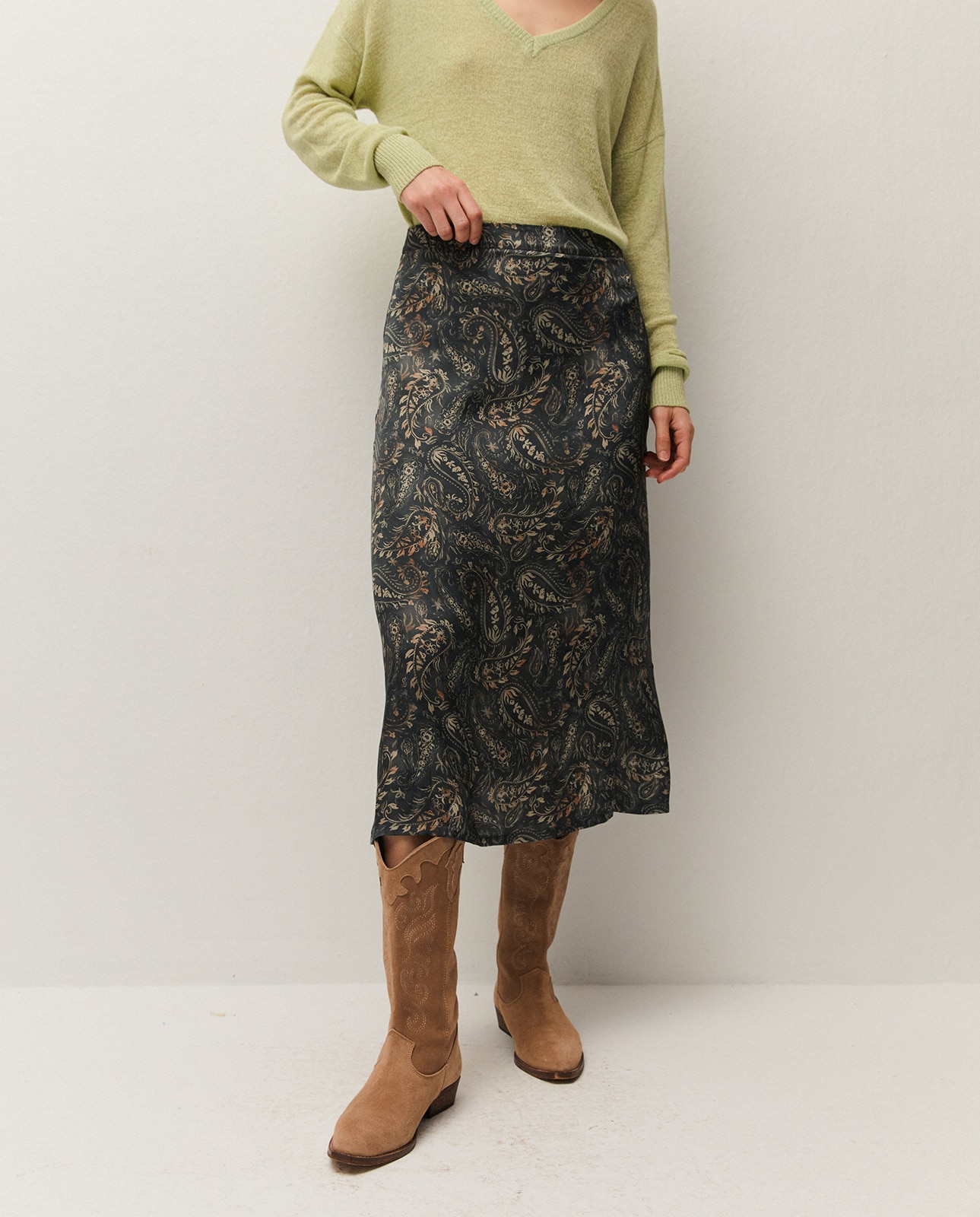 Falda midi de mujer con estampado grande Gris / Azul System Action · El ...