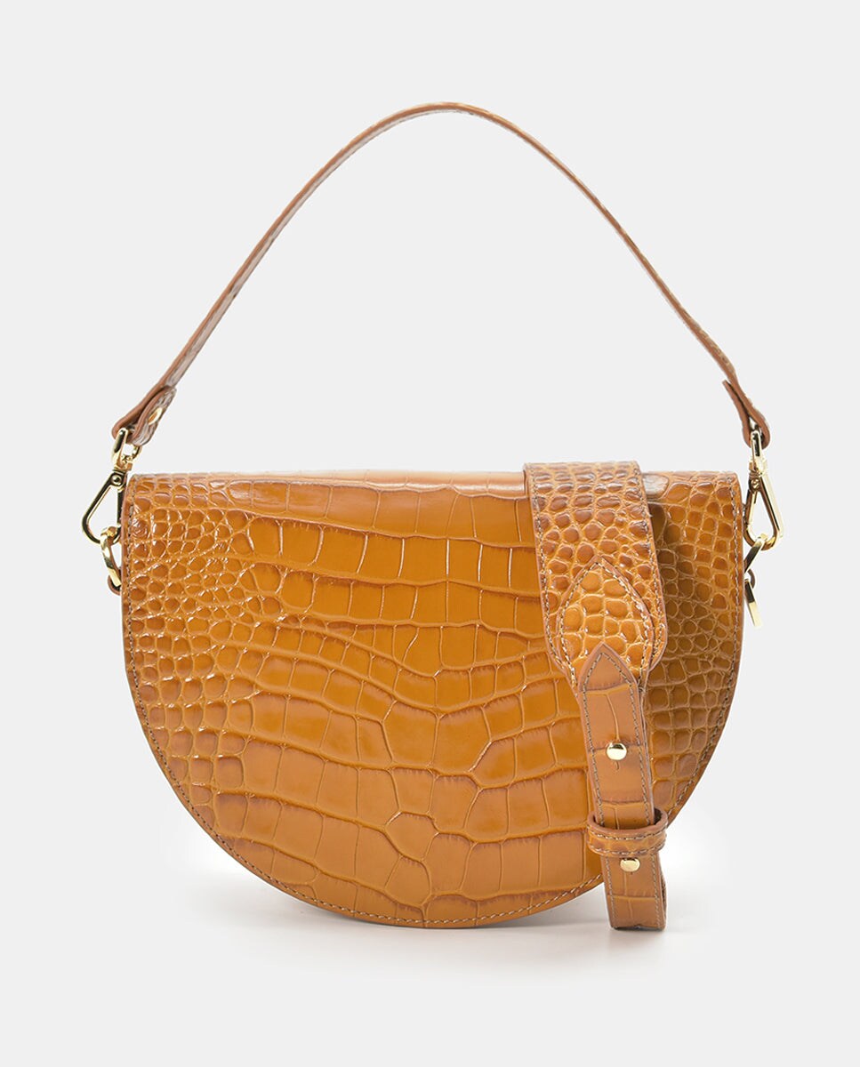 Bandolera de mujer multiposición de piel grabada en coco tipo saddle en color camel · Leandra ...