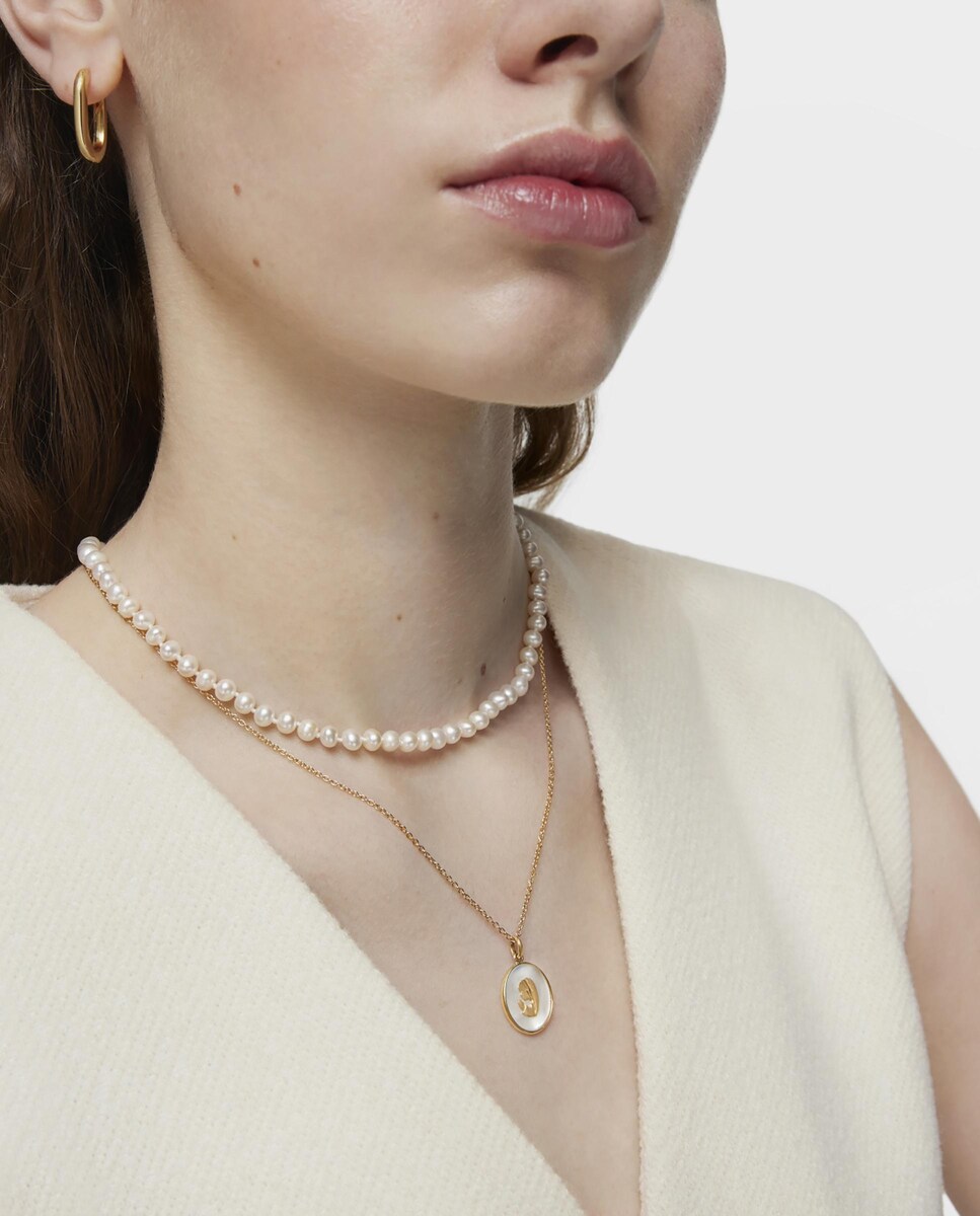 Colgante Devoción medalla virgen de oro y nácar · Tous · El Corte Inglés