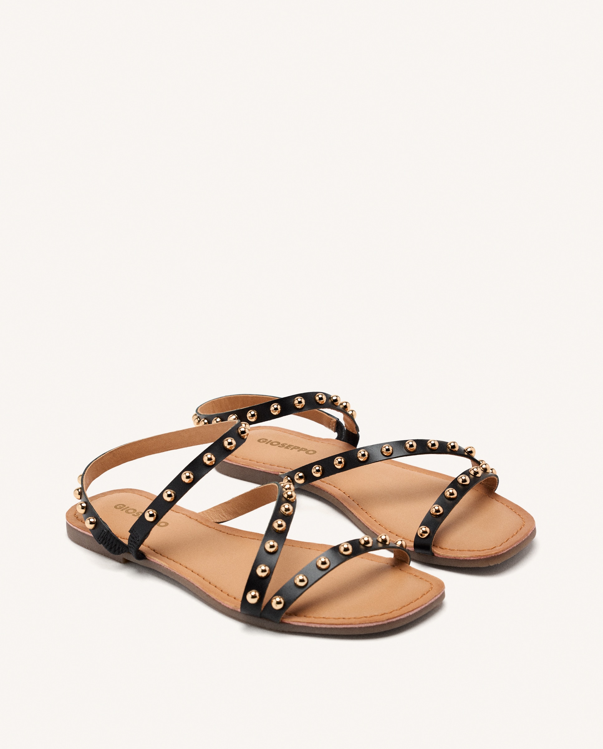 Sandalias de tiras de mujer planas de piel con adorno de tachas Marrón ...