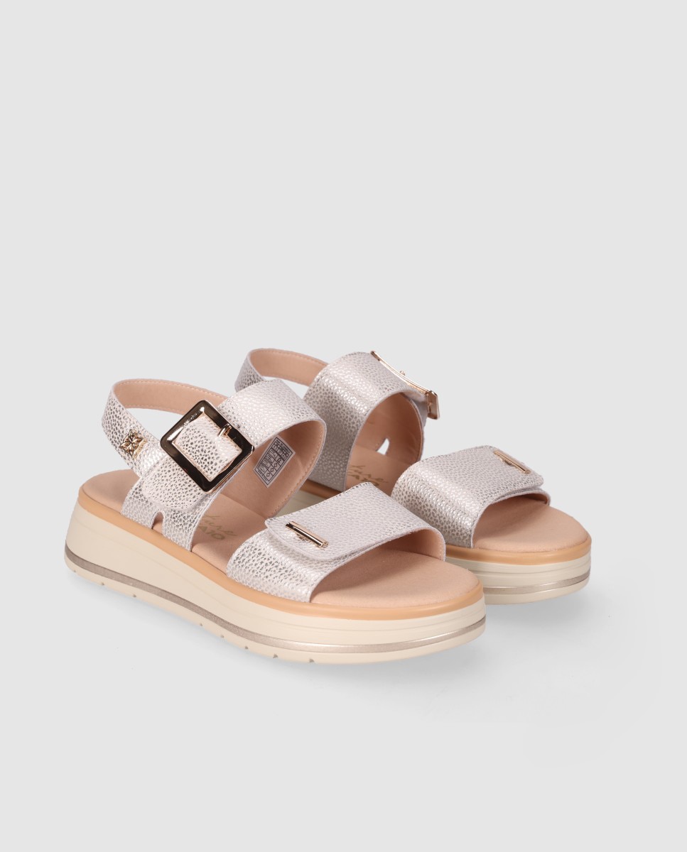 Sandalias planas de mujer diseñadas en piel con plantilla acolchada y ...