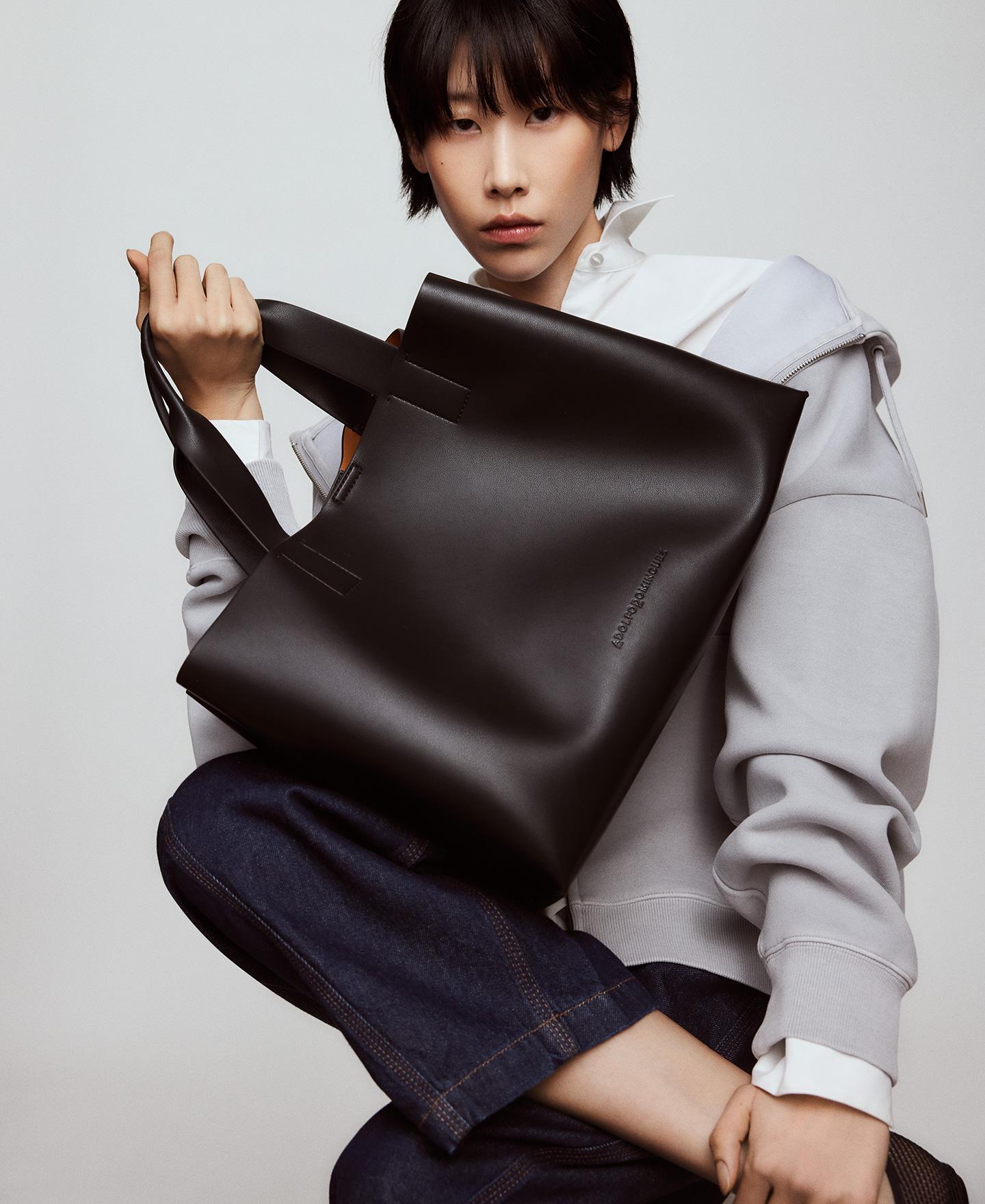 Bolso de mano de mujer Mica convertible a bandolera Negro Adolfo ...