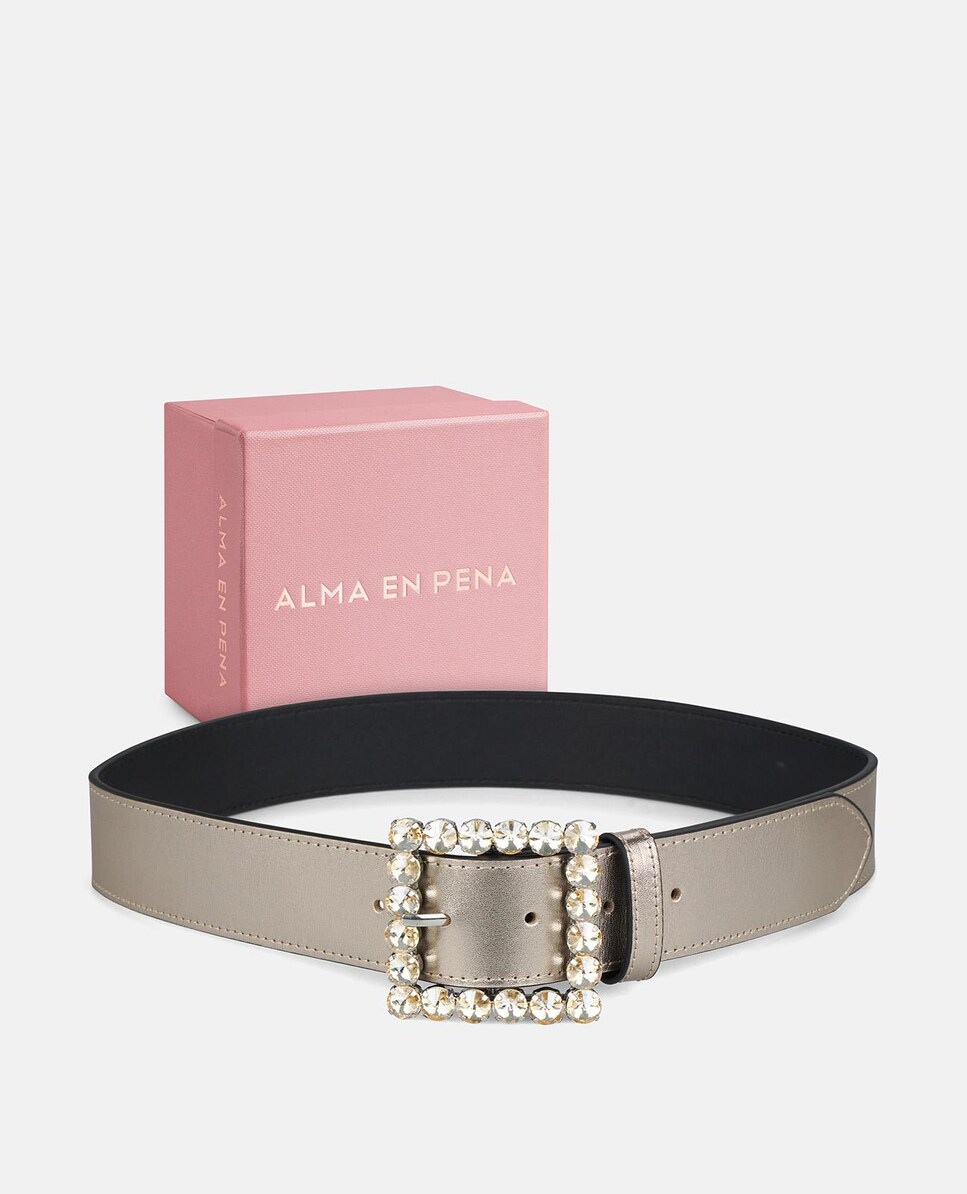 Cinturón de mujer de piel con hebilla cuadrada y detalles de pedrería ...