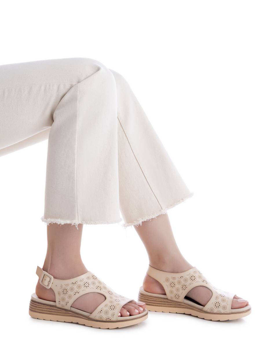 Sandalias con cuña de mujer y suela de goma Beige Refresh · El Corte Inglés
