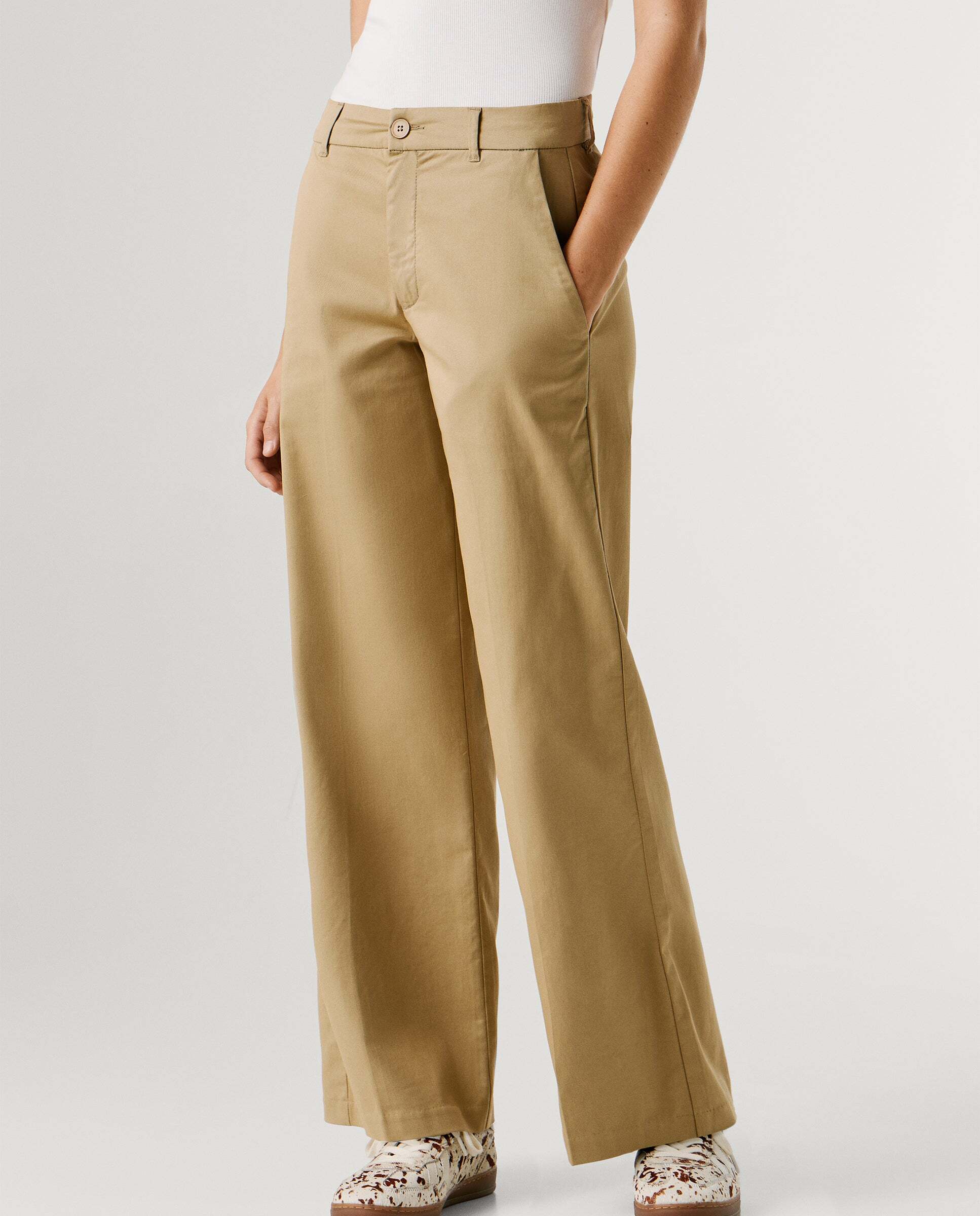 Pantalón recto de mujer con tiro medio Natural Pepe Jeans · El Corte Inglés